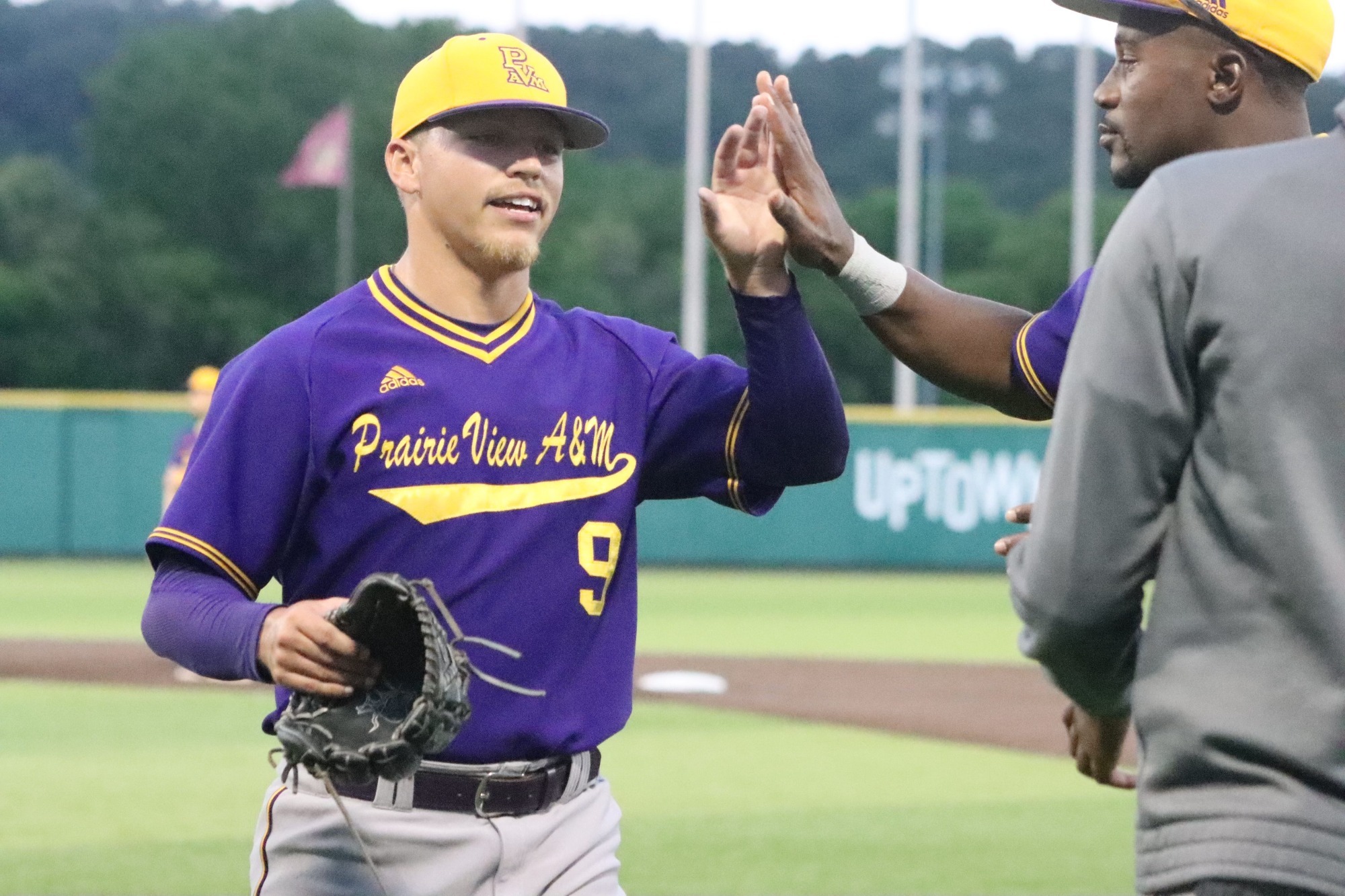 Prairie View A&M out-hits Southern 7-5, but falls 3-2 - Prairie View A ...