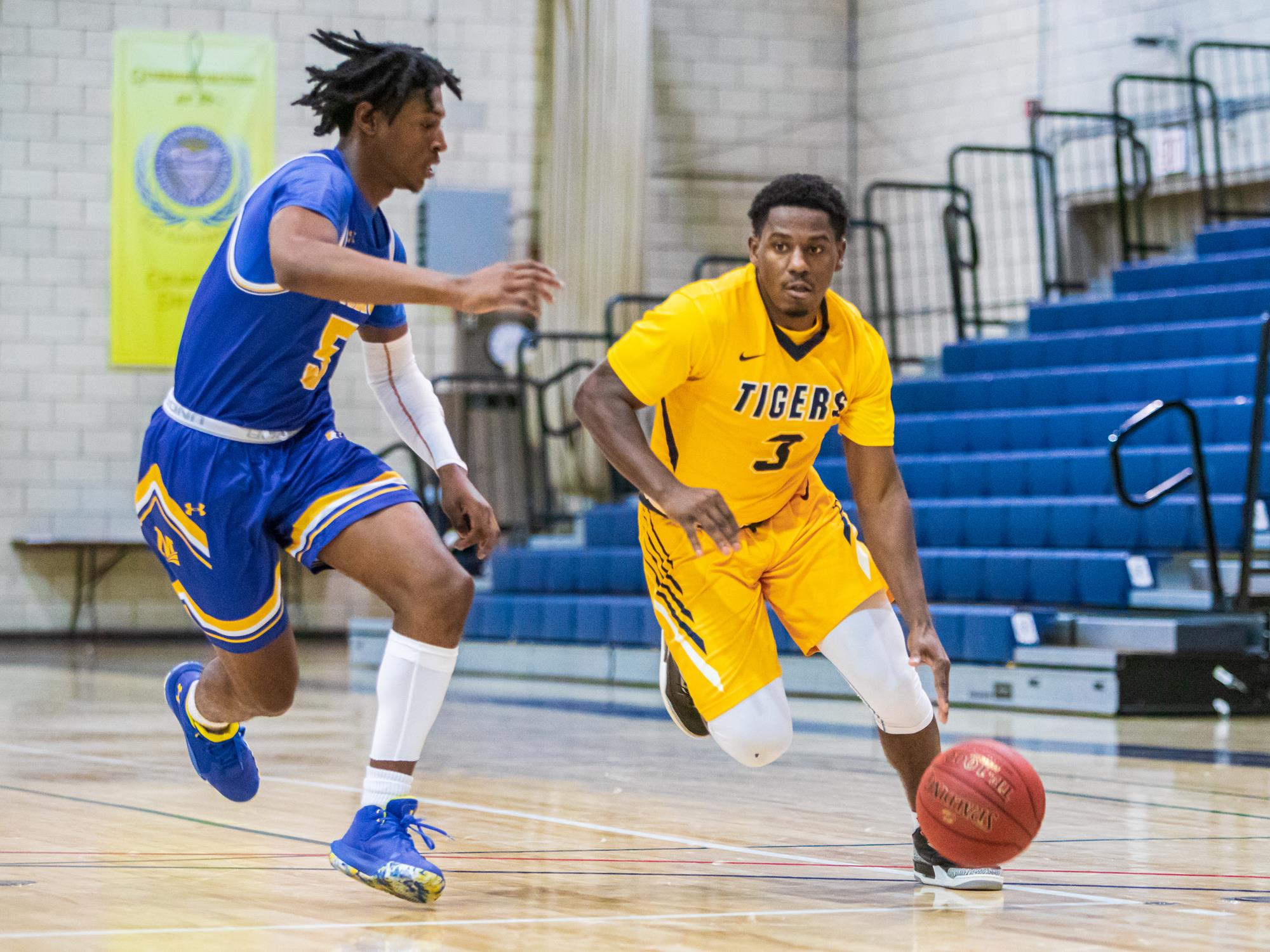 Ojeda-Harvey Triple-Double Leads Tigers Past KCC - Queensborough ...