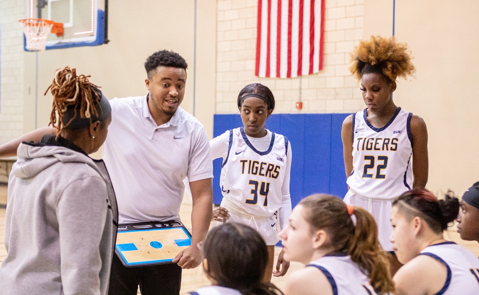 Women's Basketball Season Comes to End in Regionals - Queensborough ...