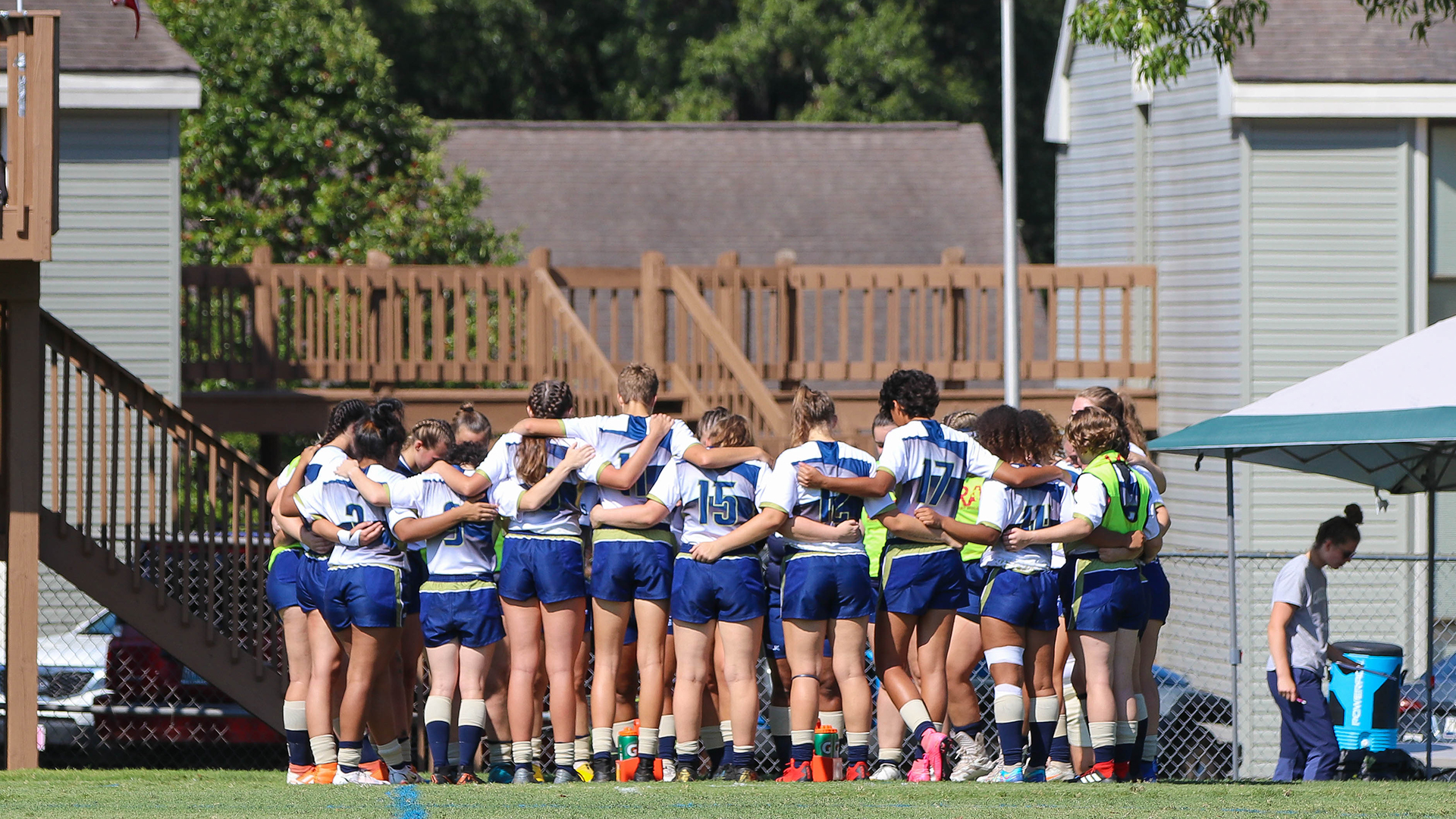 Women's Rugby Excels in Round Robin 7's - Queens University of ...