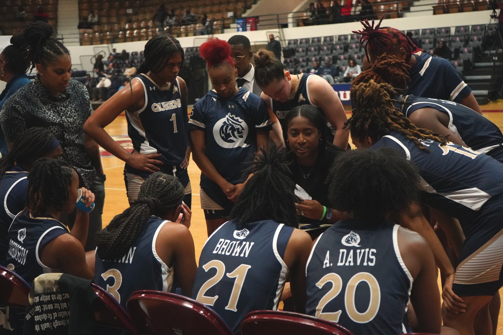 Royals Fall in Road Battle at SCSU - Queens University of Charlotte ...