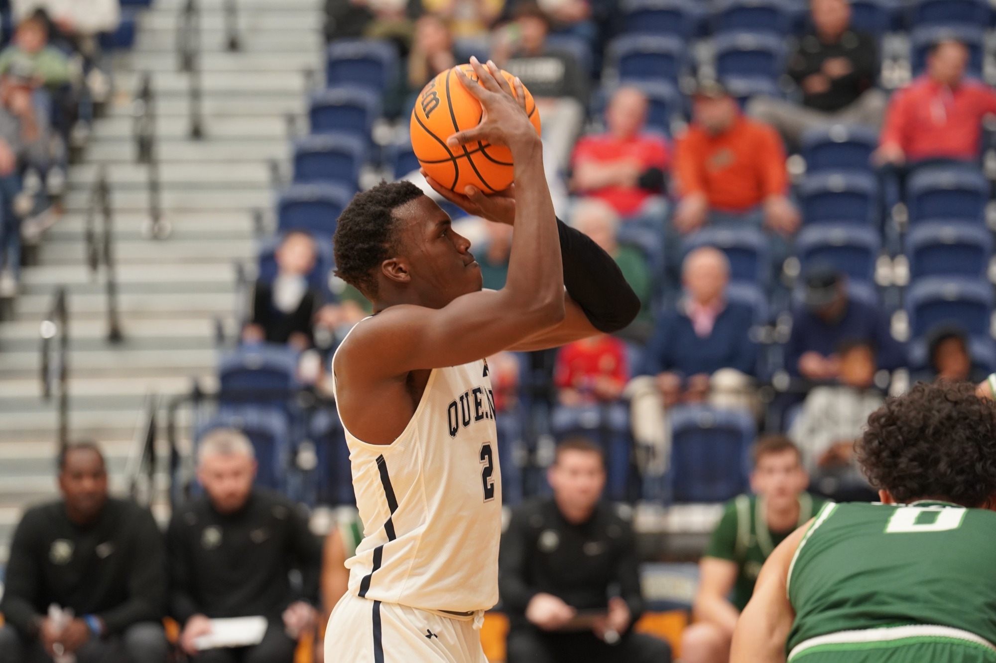 Jay'Den Turner - 2022-2023 - Men's Basketball - Queens University of ...