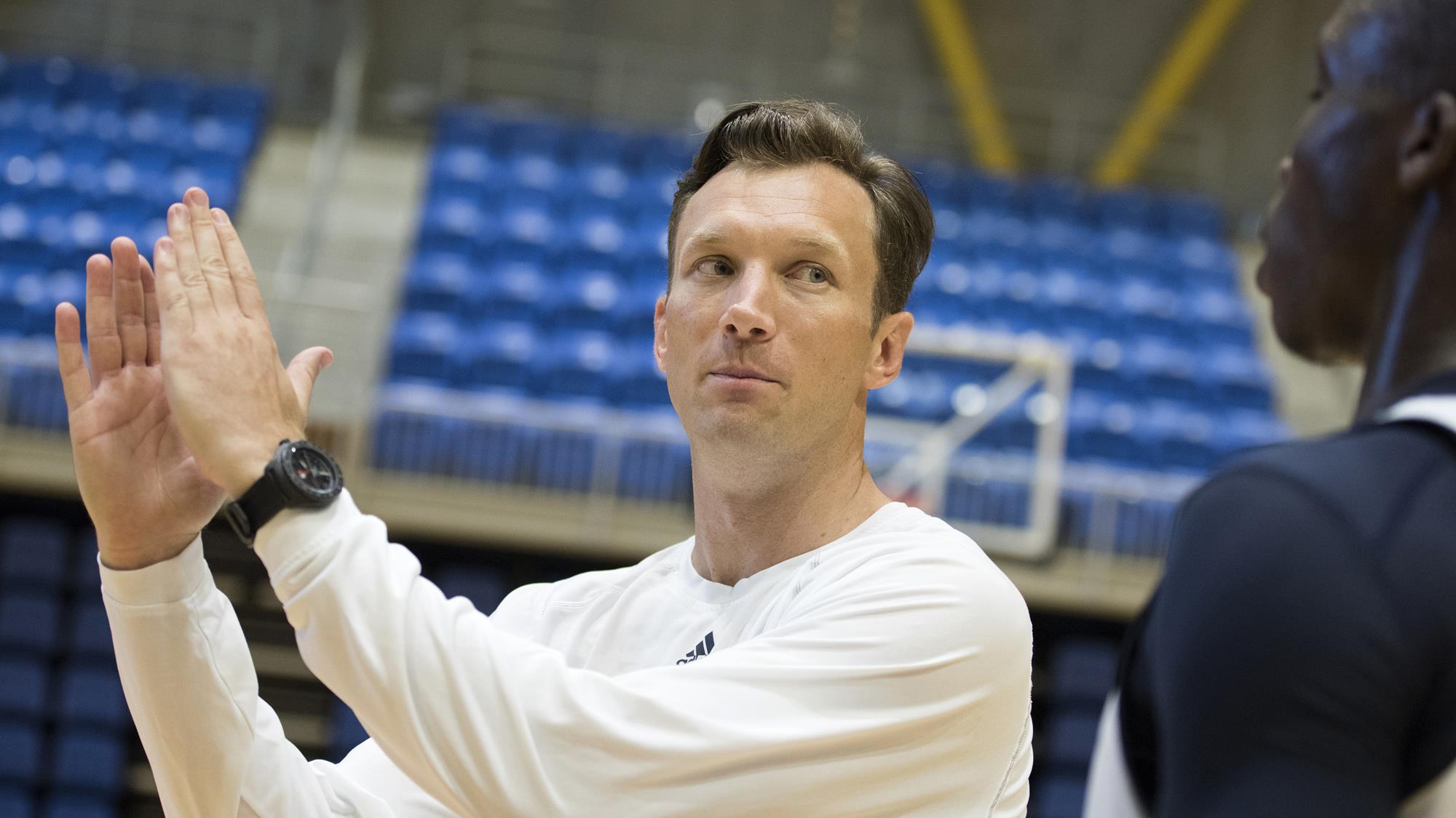 Coach's Corner with Baker Dunleavy: Offensive and Defensive ...