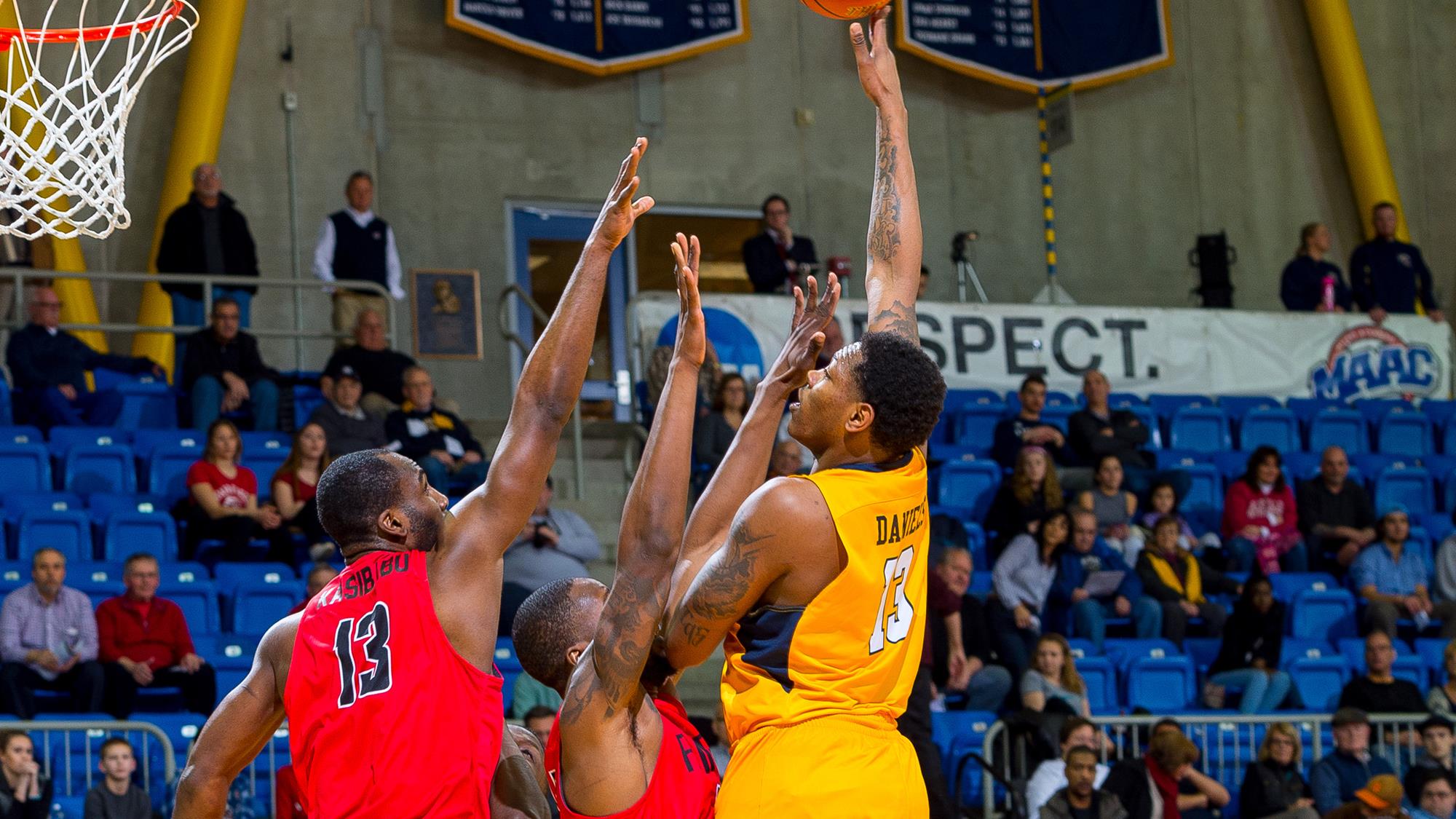 Chaise Daniels - Men's Basketball - Quinnipiac University Athletics