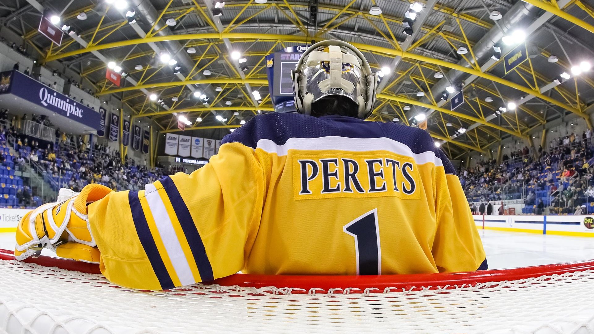 Perets Repeats as Goaltender of the Month - Quinnipiac University Athletics