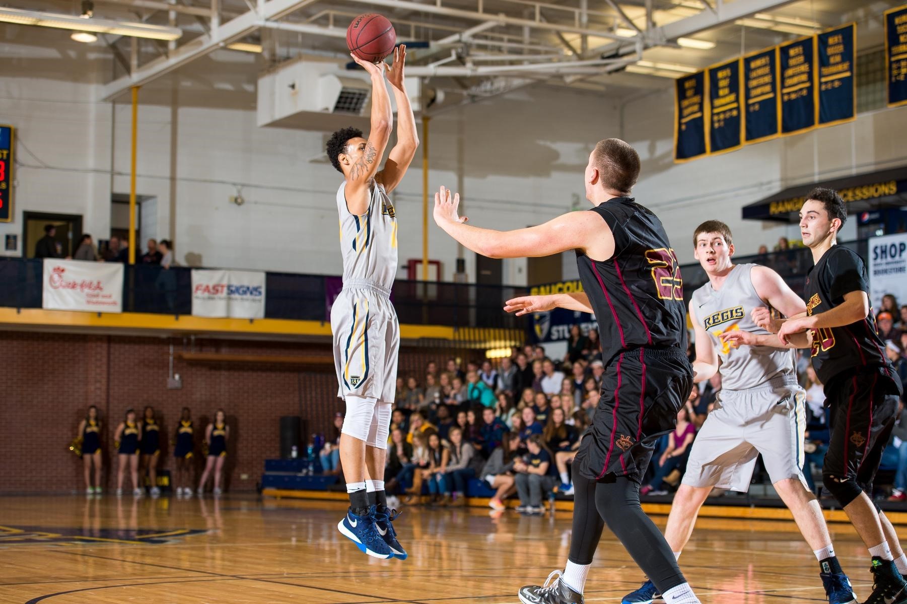 Elijah Sanders - 2016-17 - Men's Basketball - Regis University Athletics