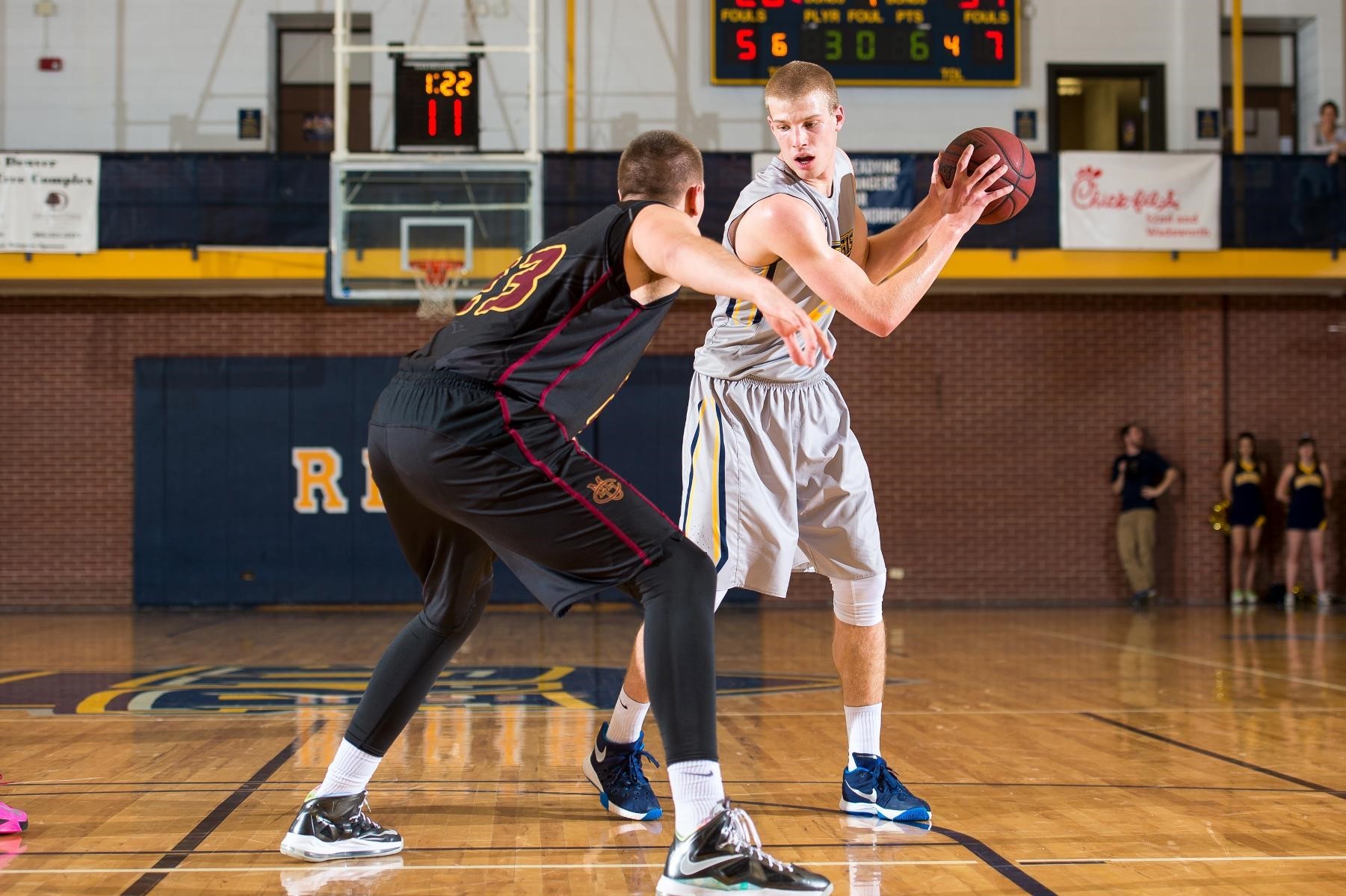 Dexter Sienko - 2017-18 - Men's Basketball - Regis University Athletics