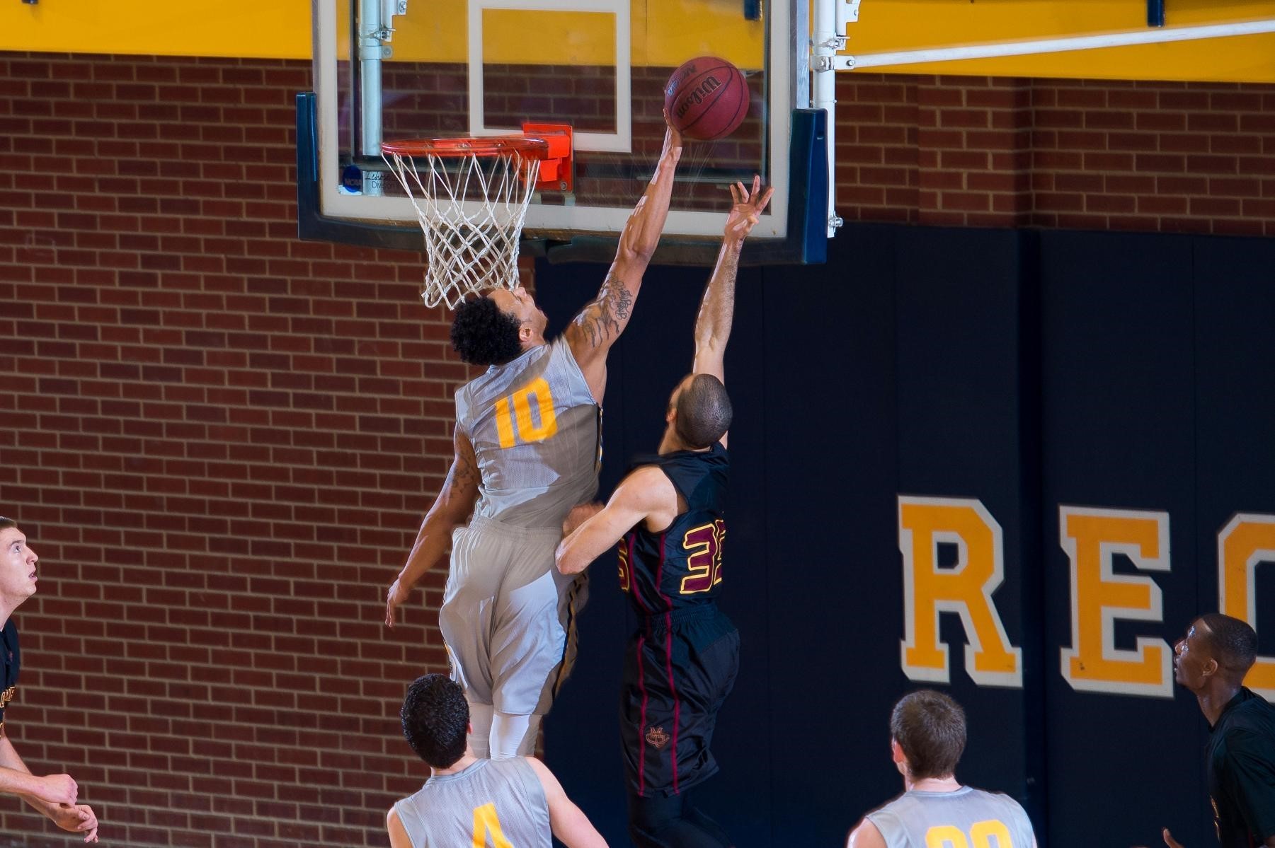 Elijah Sanders - 2016-17 - Men's Basketball - Regis University Athletics