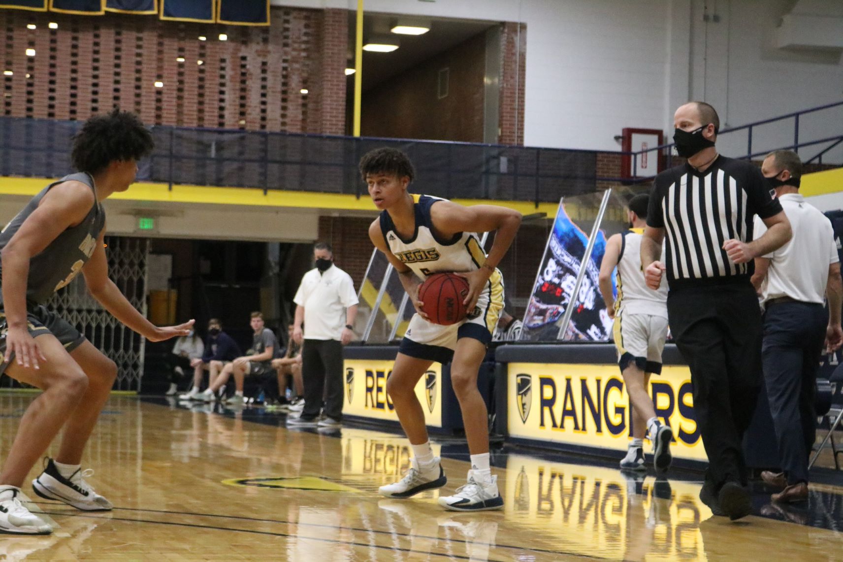 Kai Daniels - 2021-22 - Men's Basketball - Regis University Athletics