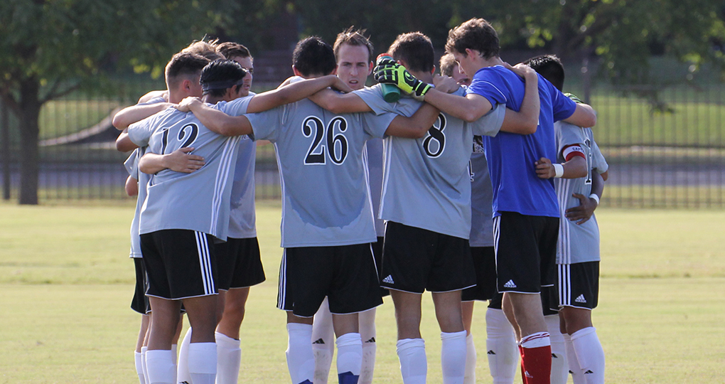 Berry snaps men's soccer win streak - Rhodes College Athletics