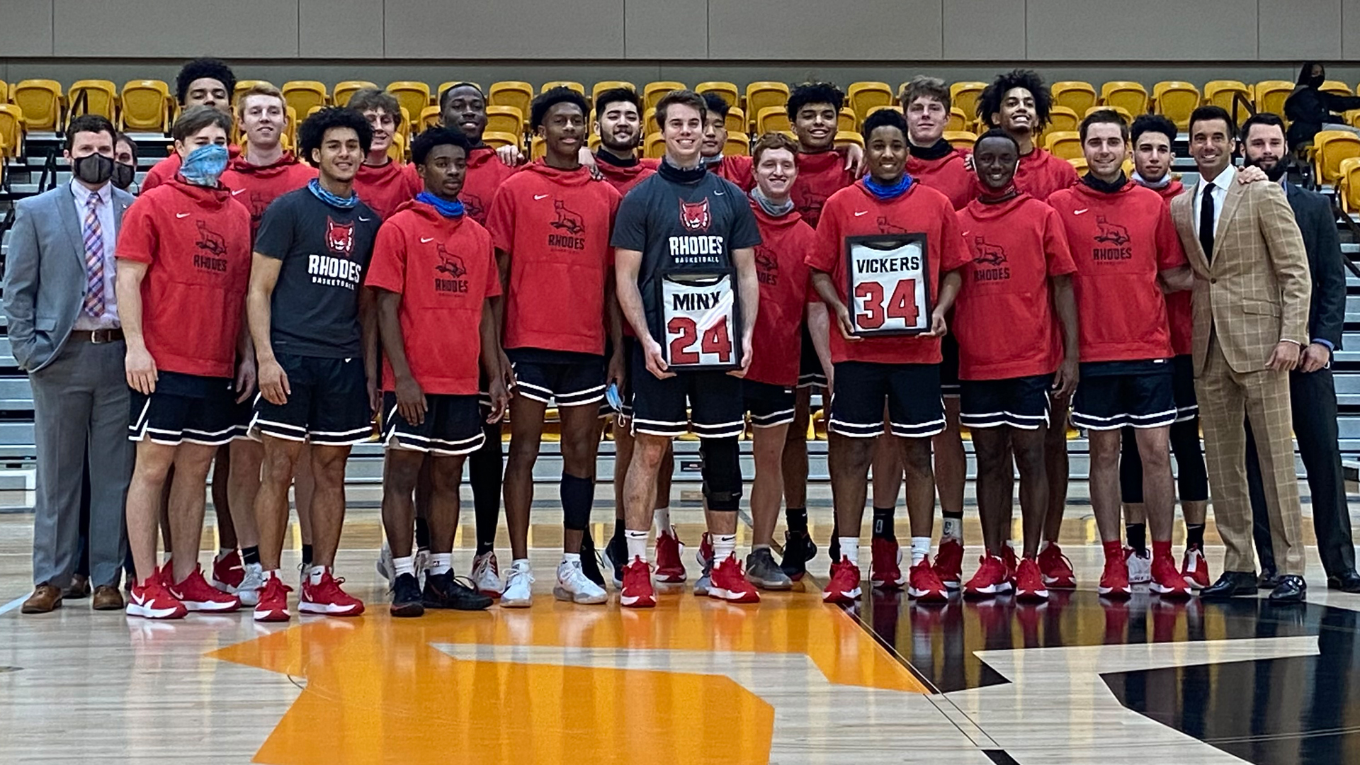 Lynx Honor Seniors Prior To Game One At Hendrix - Rhodes College Athletics