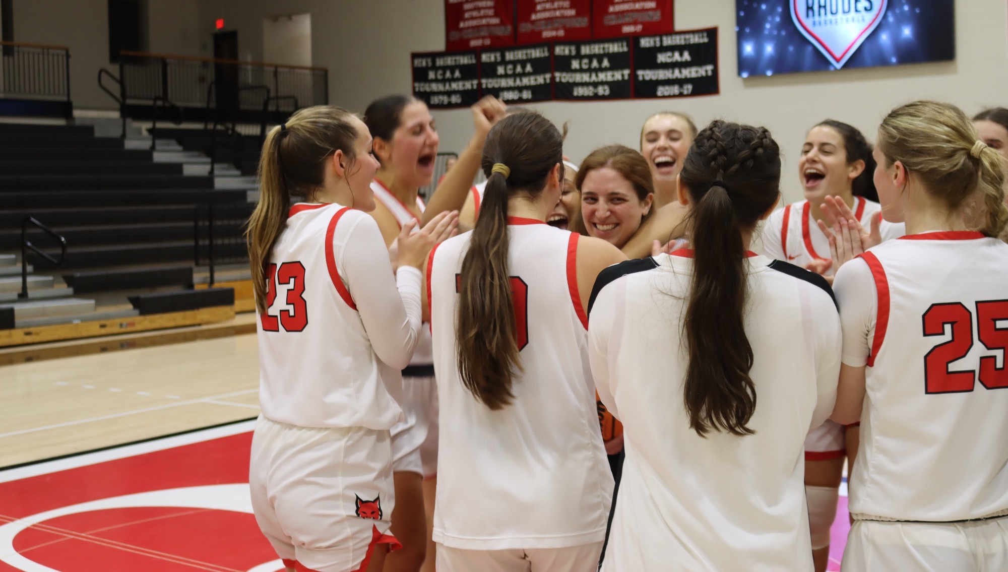 Los Lynx Blow Out BSC - Rhodes College Athletics