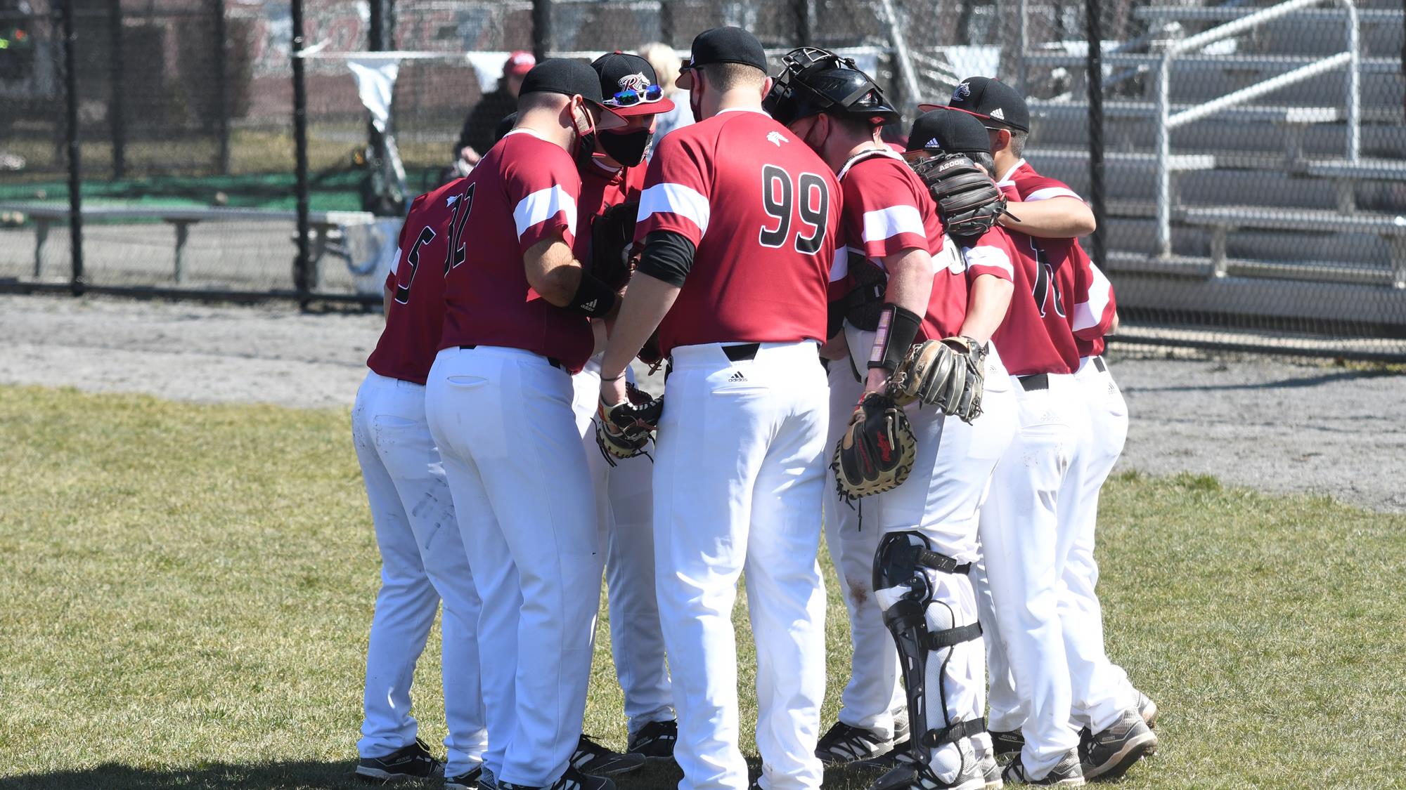 Siena Sweeps Baseball Sunday - Rider University Athletics