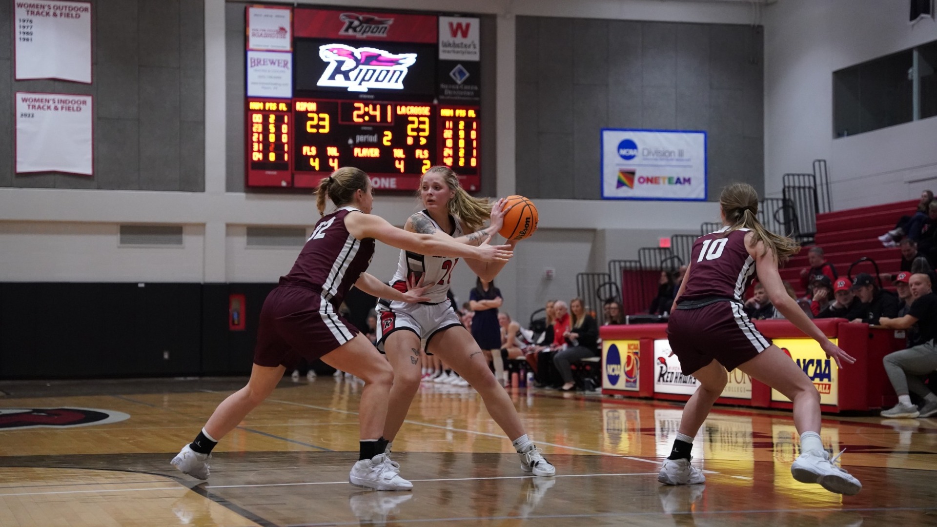 Women's Basketball Falls in Midwest Conference Championship Game ...