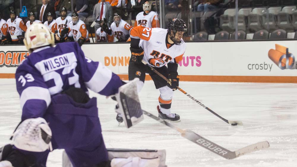 Men's hockey explodes for season-high eight goals in win over Niagara ...