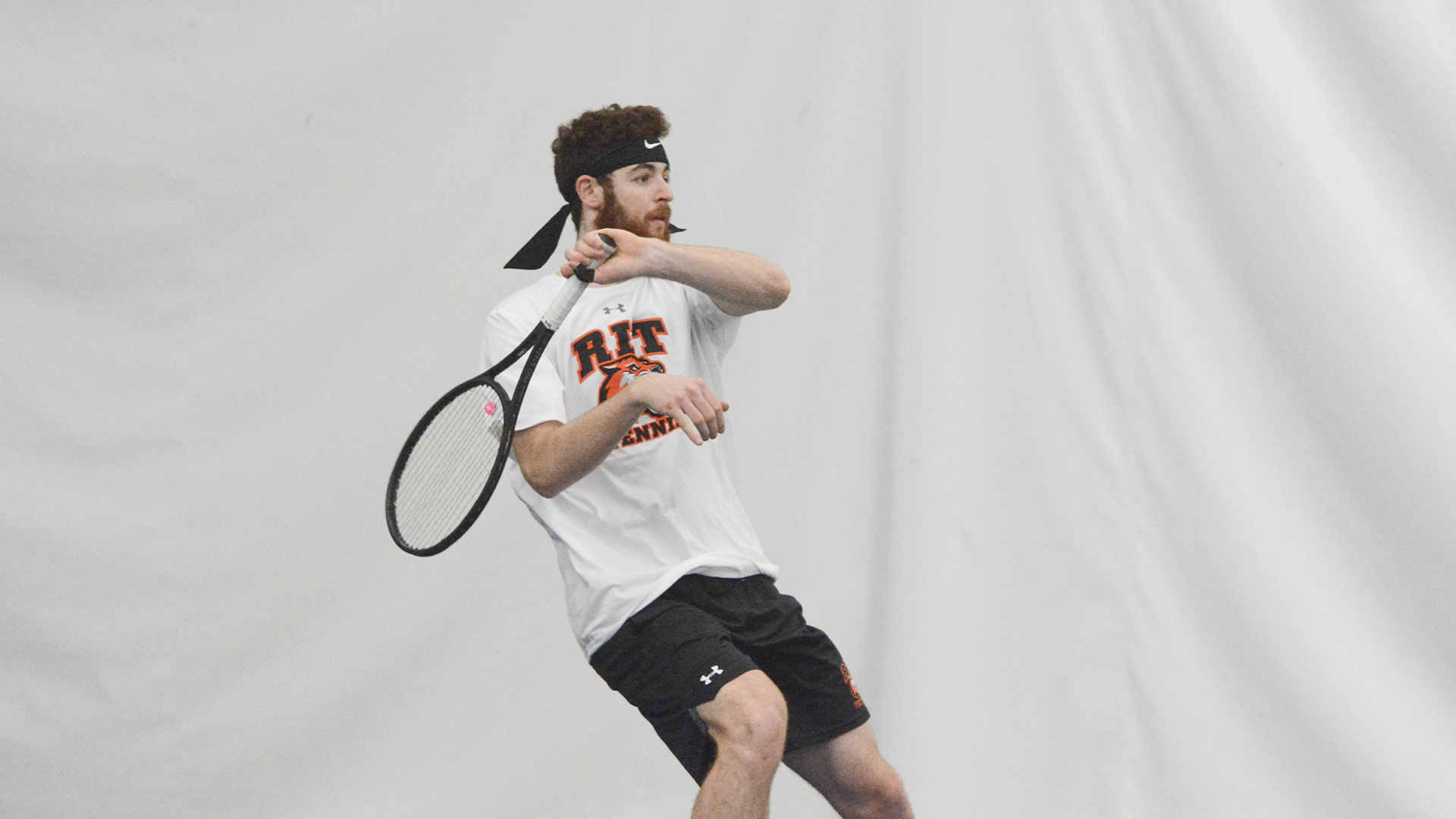 Men's tennis loses hard-fought match at the University of Rochester ...