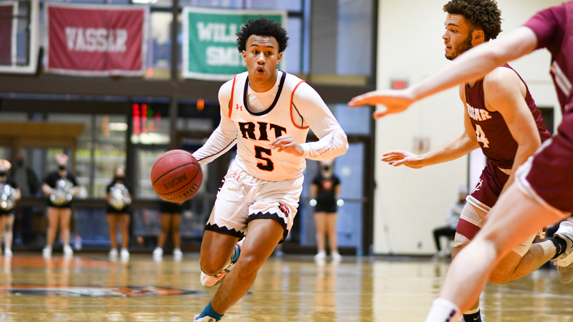 Curtis Nesbit - 2021-22 - Men's Basketball - Rochester Institute of ...