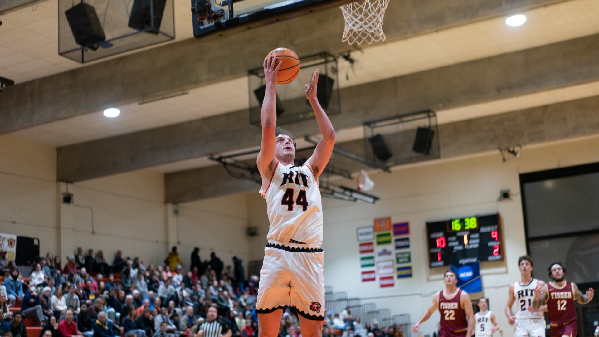 Men’s Basketball beats Wells College in overtime, 84-81 - Rochester ...