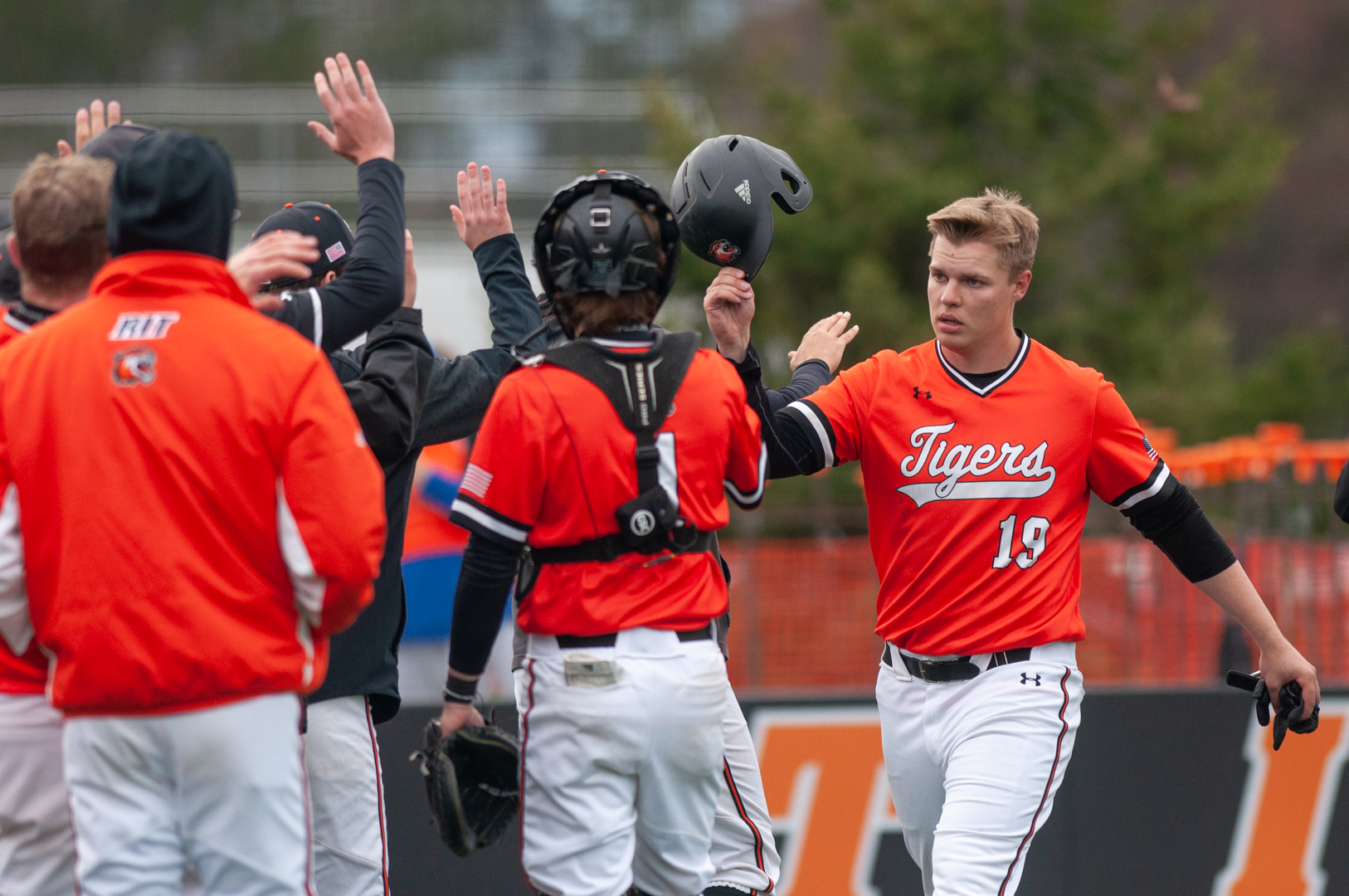 Baseball swept by Ithaca, 16-10, 12-4 - Rochester Institute of ...