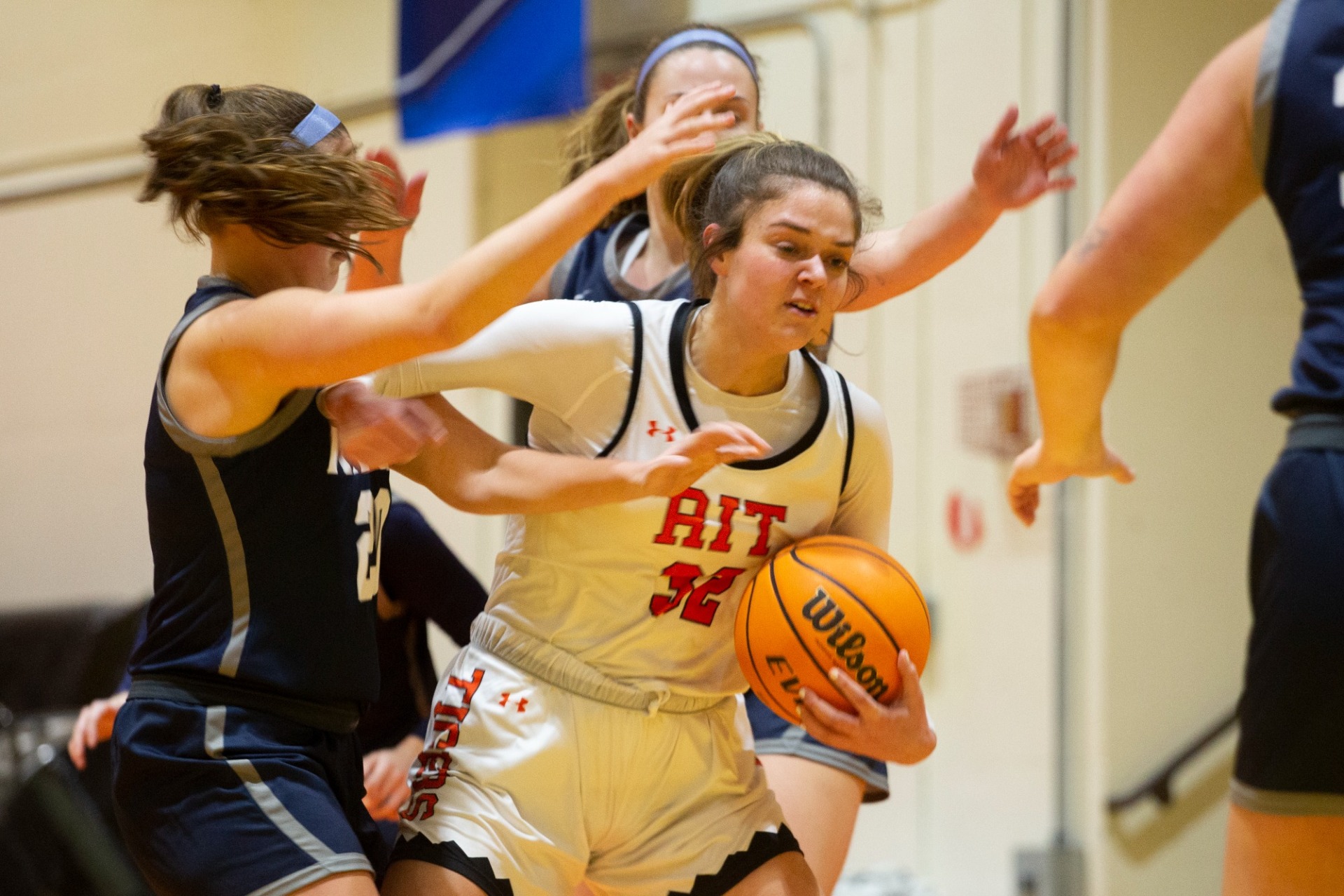 Women’s Basketball falls to St. Lawrence, 77-67 - Rochester Institute ...