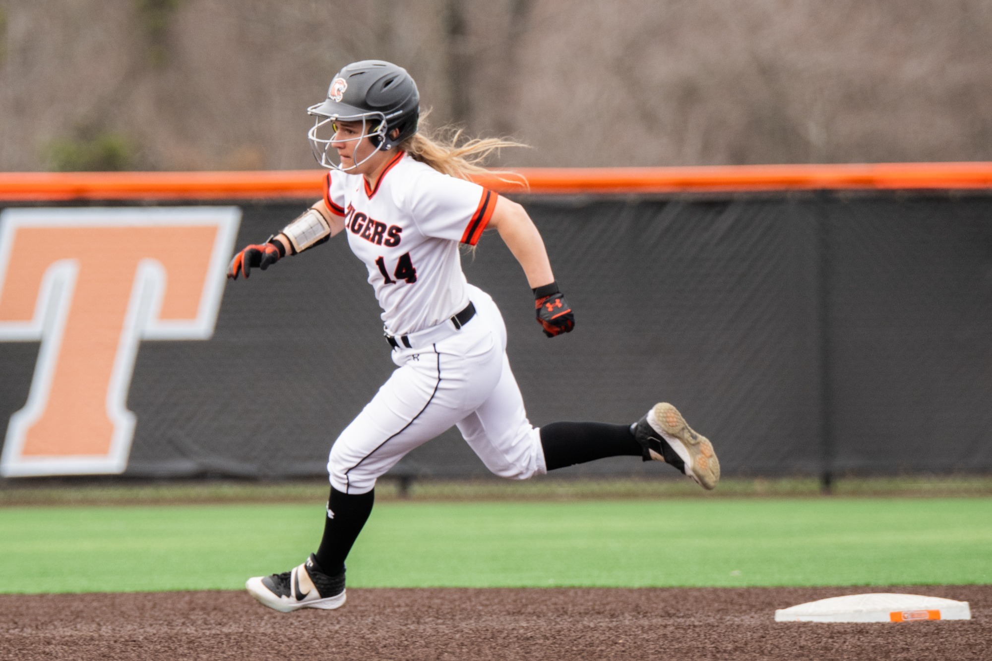 Softball swept by Alfred - Rochester Institute of Technology Athletics