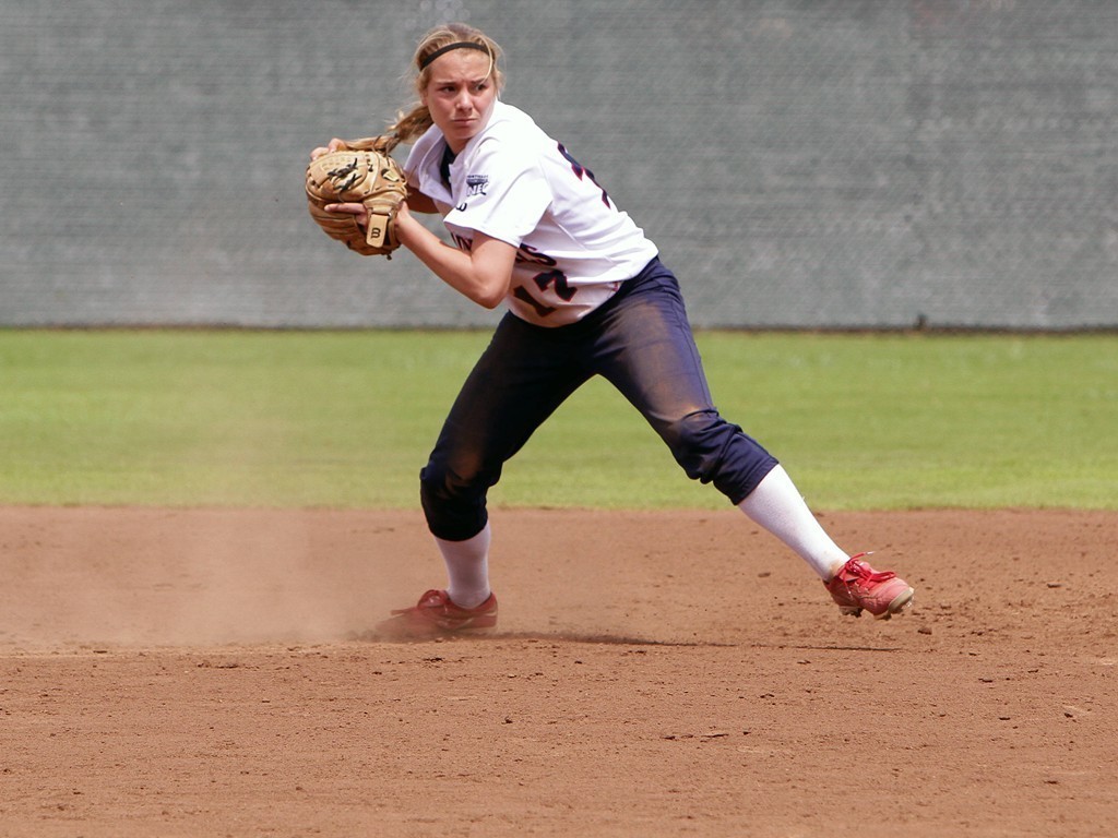 Cassie Show - Softball - Robert Morris University Athletics