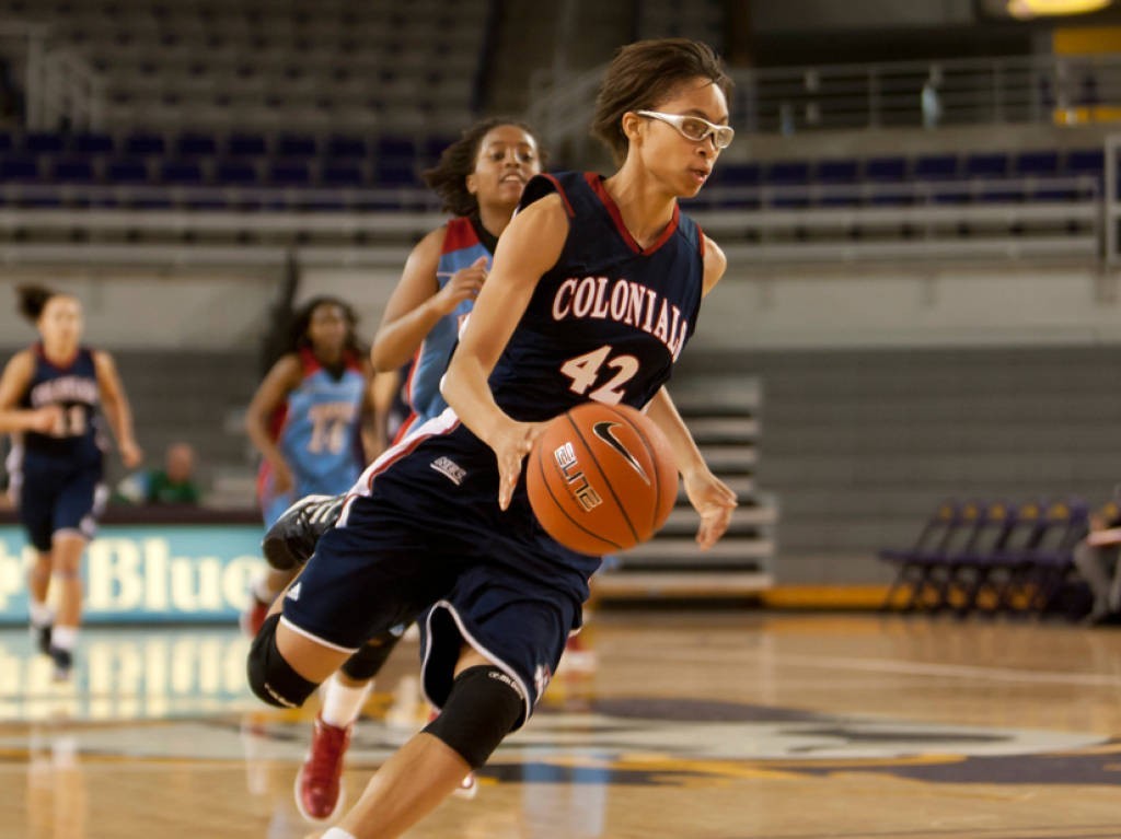 Kelly Hartwell - Women's Basketball - Robert Morris University Athletics