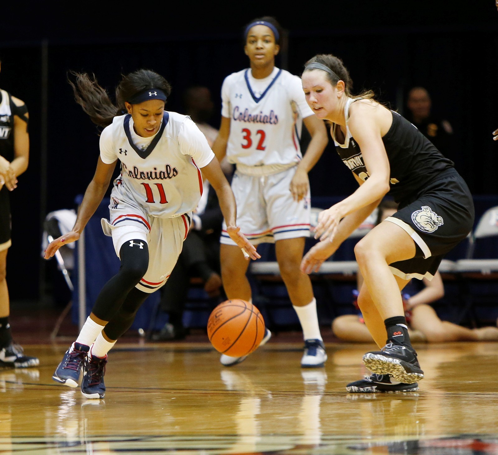 Janee Brown - Women's Basketball - Robert Morris University Athletics