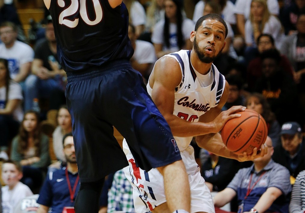Billy Giles - Men's Basketball - Robert Morris University Athletics