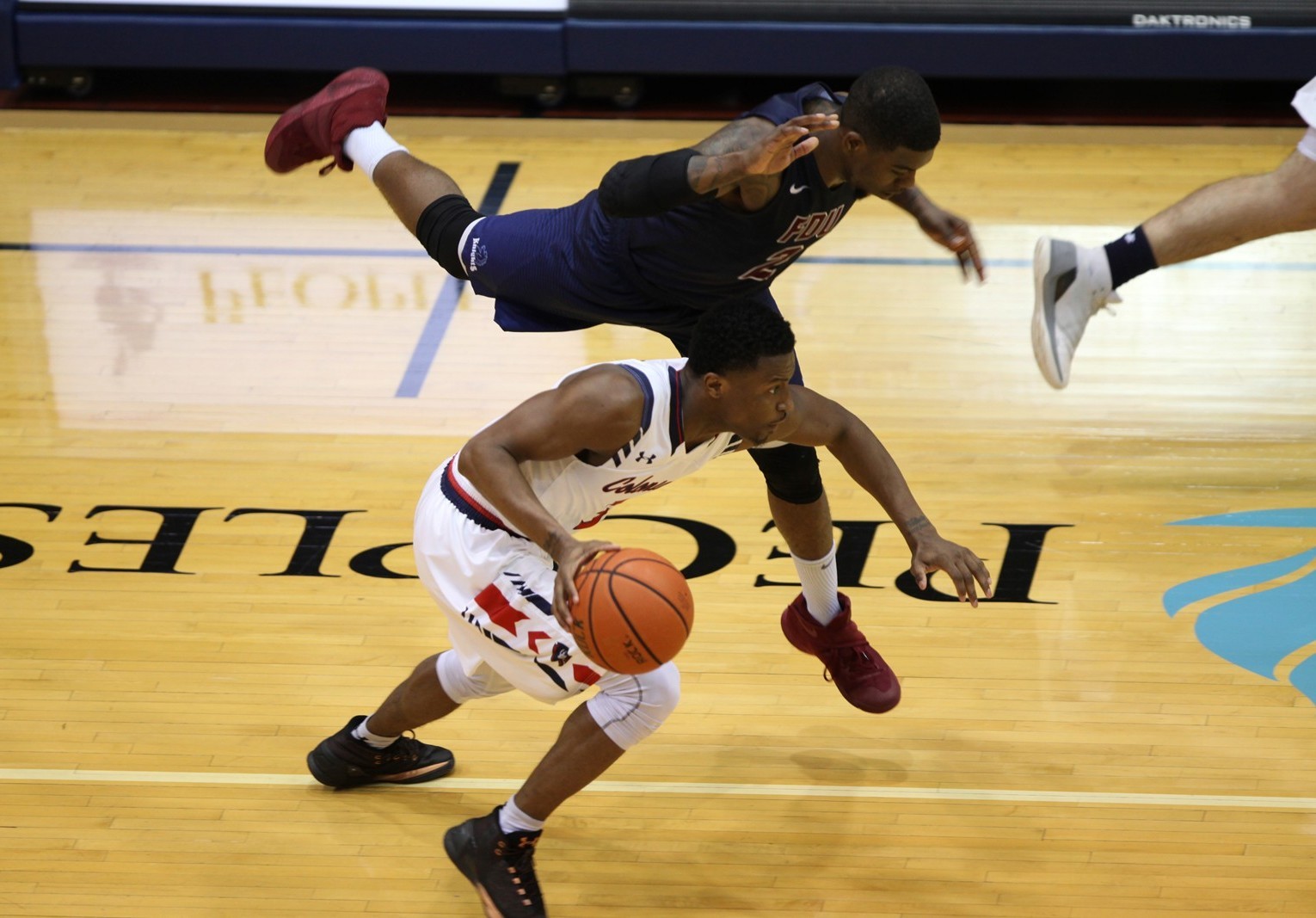 Kavon Stewart - Men's Basketball - Robert Morris University Athletics
