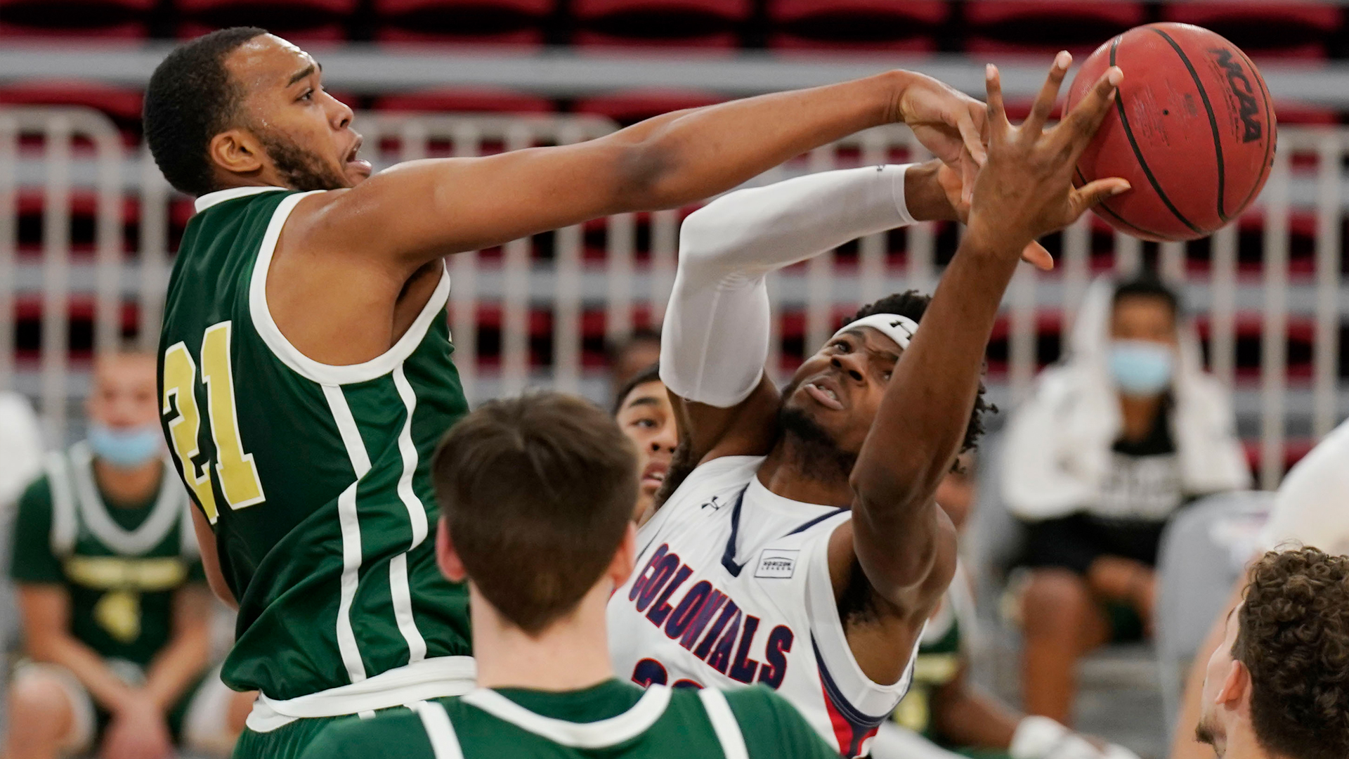 Olisa Ngonadi - Men's Basketball - Robert Morris University Athletics