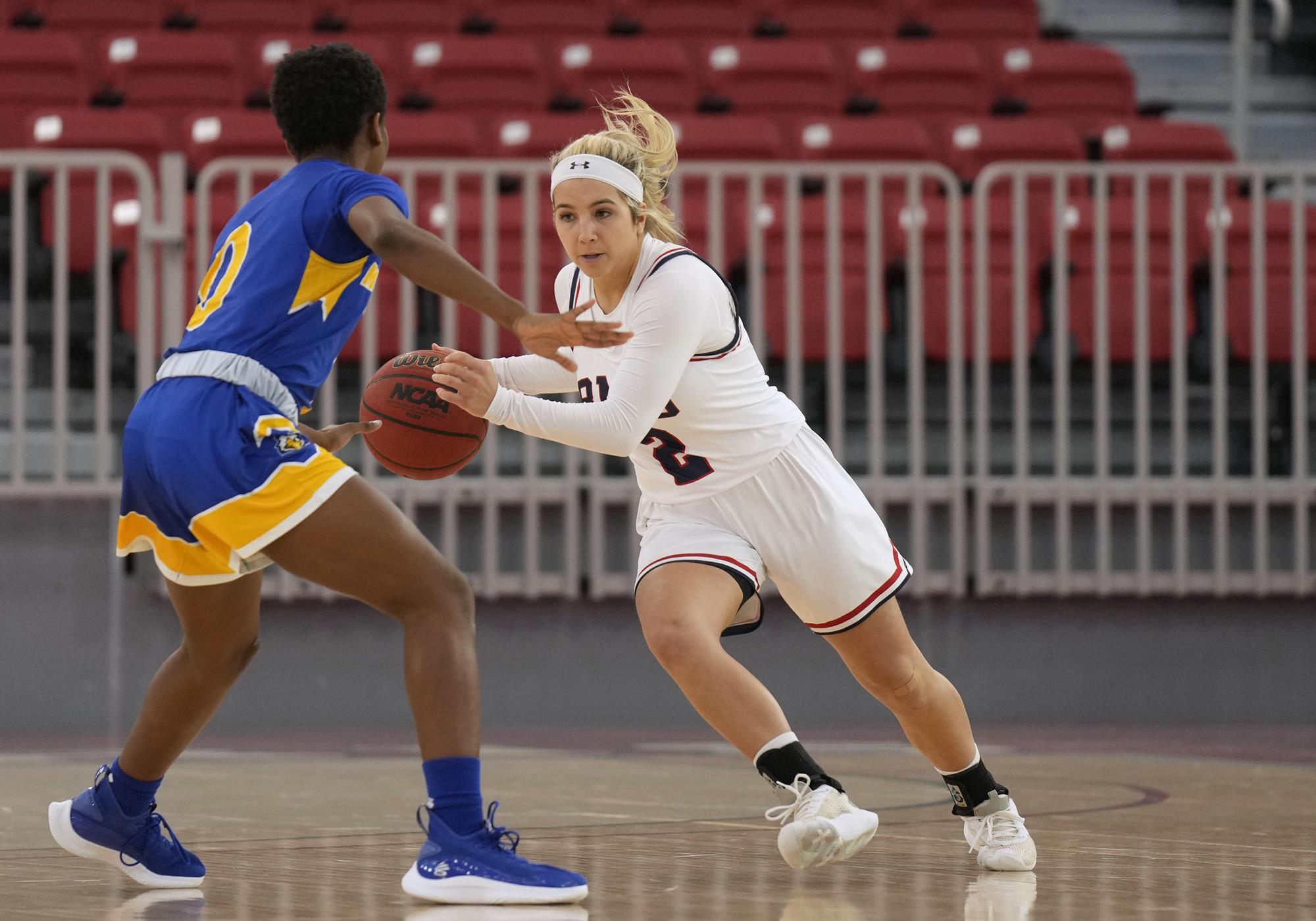 Mackenzie Amalia - Women's Basketball - Robert Morris University Athletics