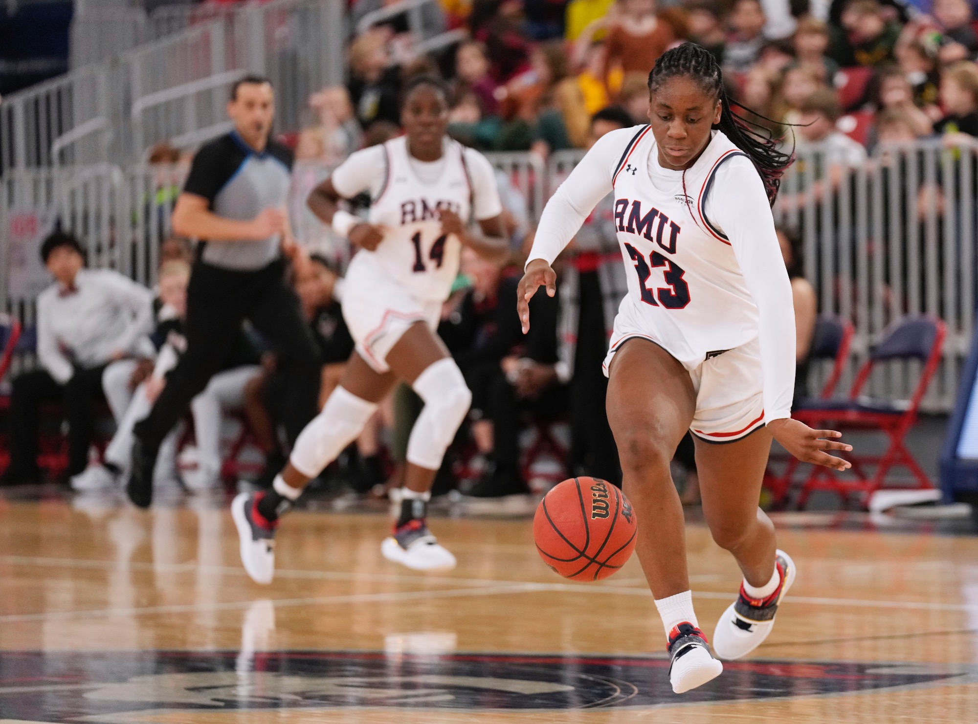 RMU Starts 2022-23 Season With a Win - Robert Morris University Athletics