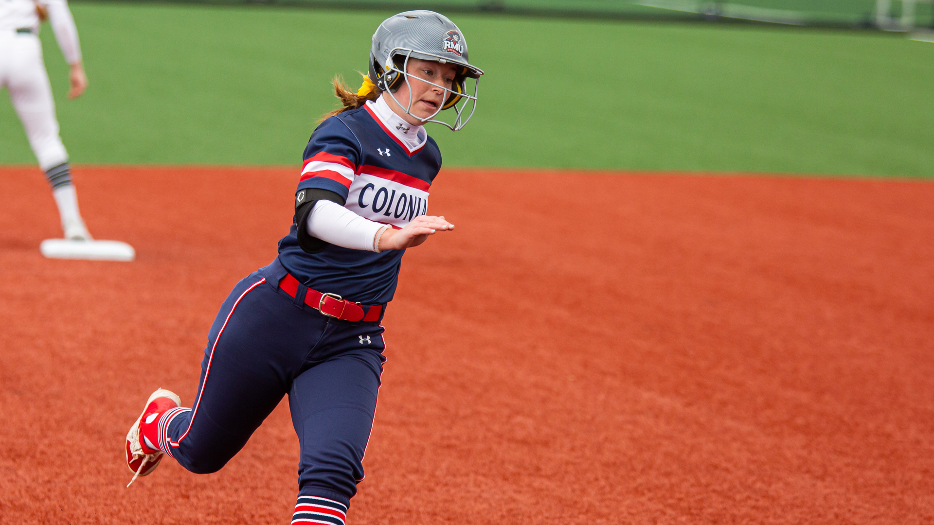 Alaina York - Softball - Robert Morris University Athletics