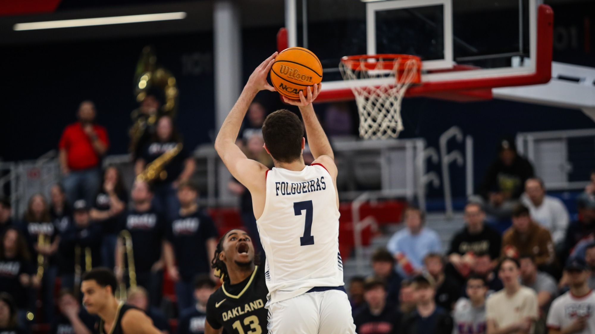 RMU Men’s Basketball Falls to First Place Oakland - Robert Morris ...