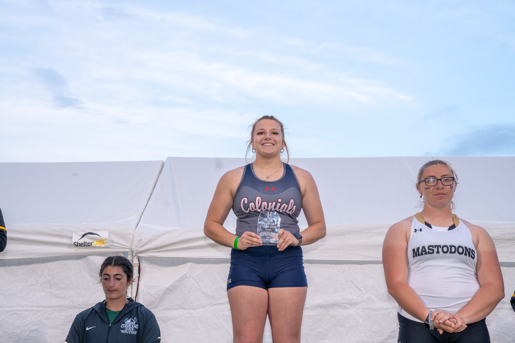 Zoee Gologram - Women's Track and Field - Robert Morris University ...