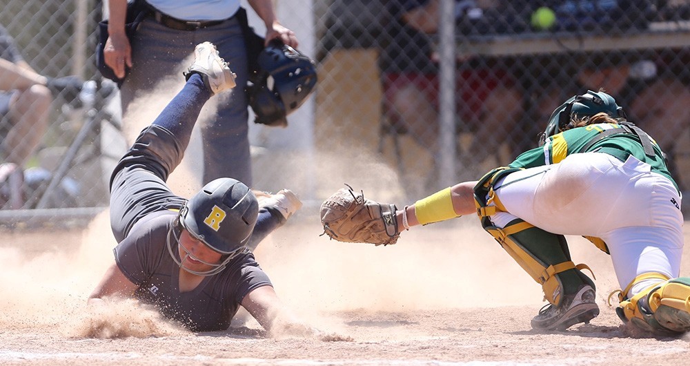 Logan Mohr - Softball - University of Rochester Athletics