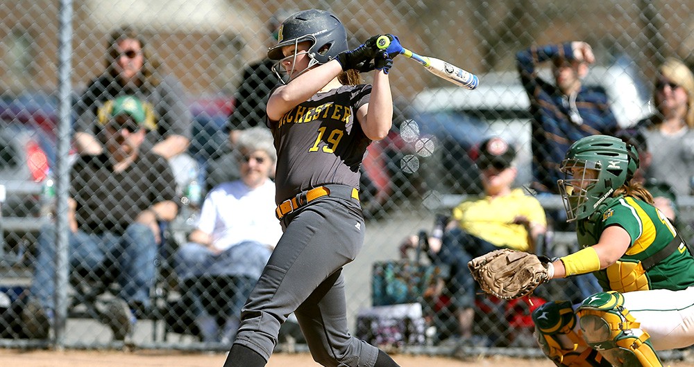 Mackenzie Cronin - Softball - University of Rochester Athletics