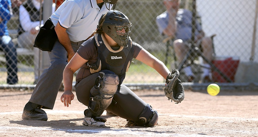 Logan Mohr - Softball - University of Rochester Athletics