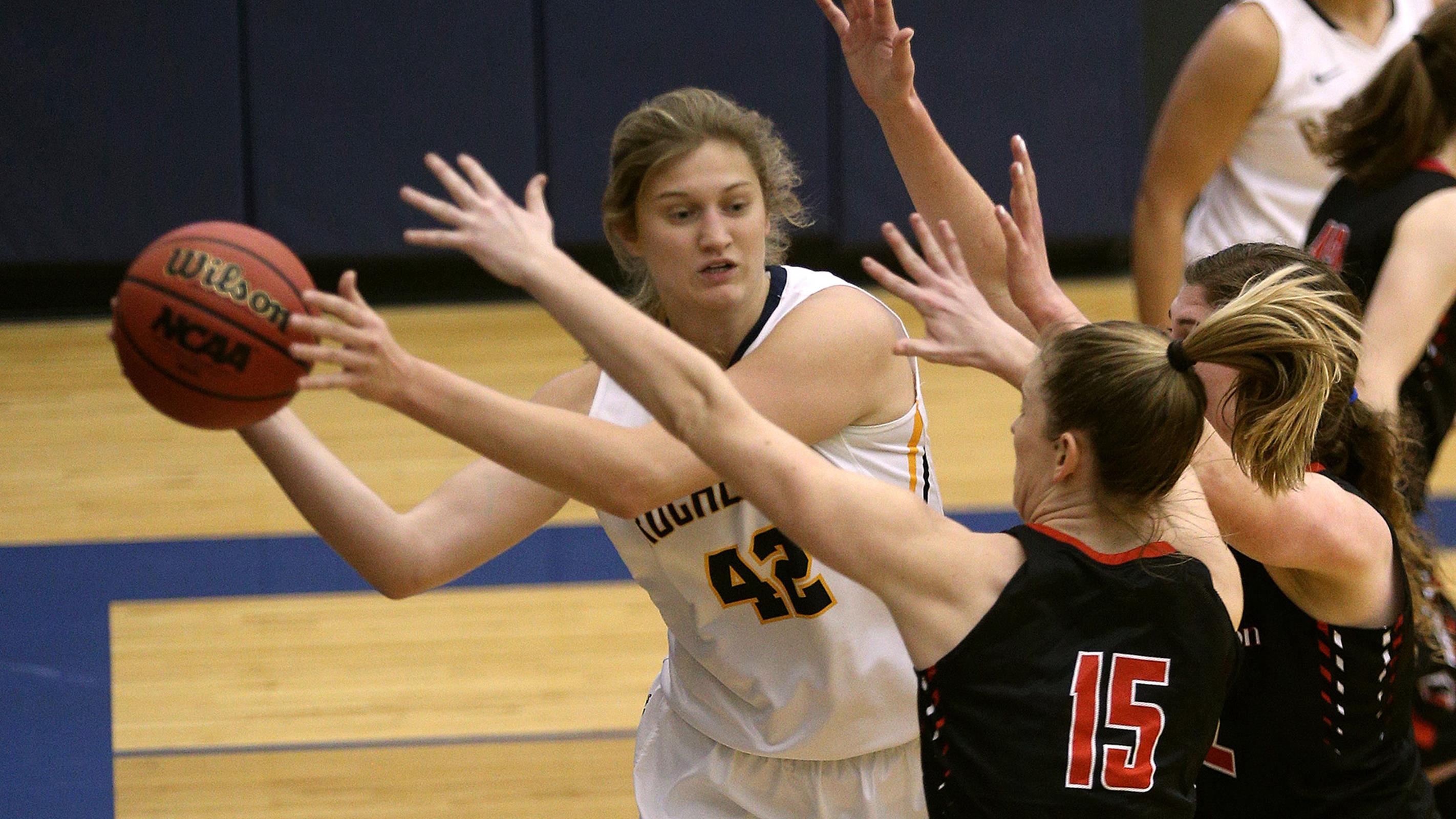 Alexandra Leslie - Women's Basketball - University of Rochester Athletics