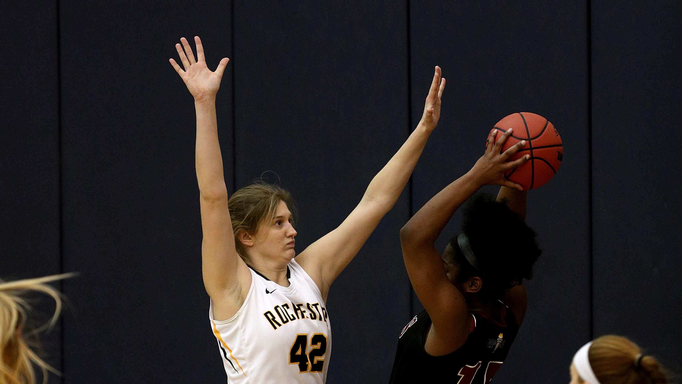 Alexandra Leslie - Women's Basketball - University of Rochester Athletics