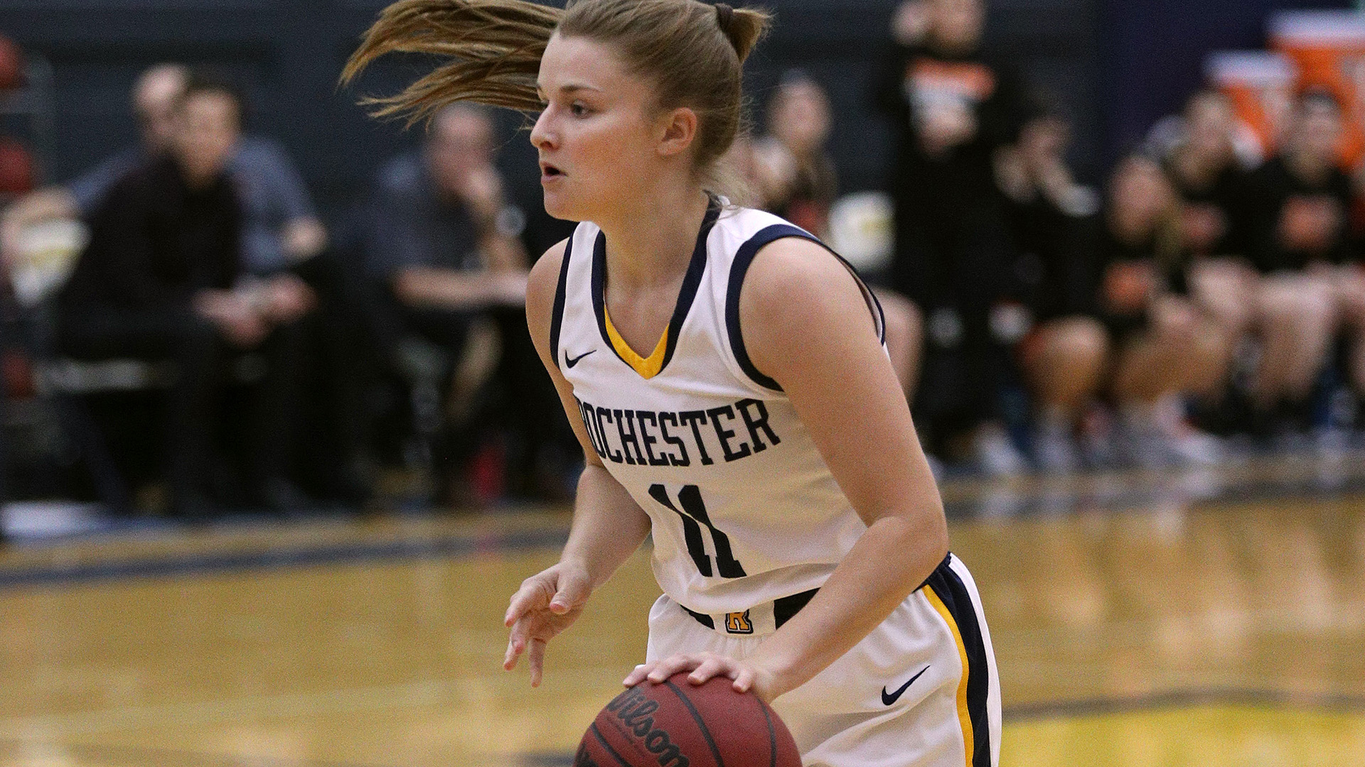 Kenna Lauer - Women's Basketball - University of Rochester Athletics