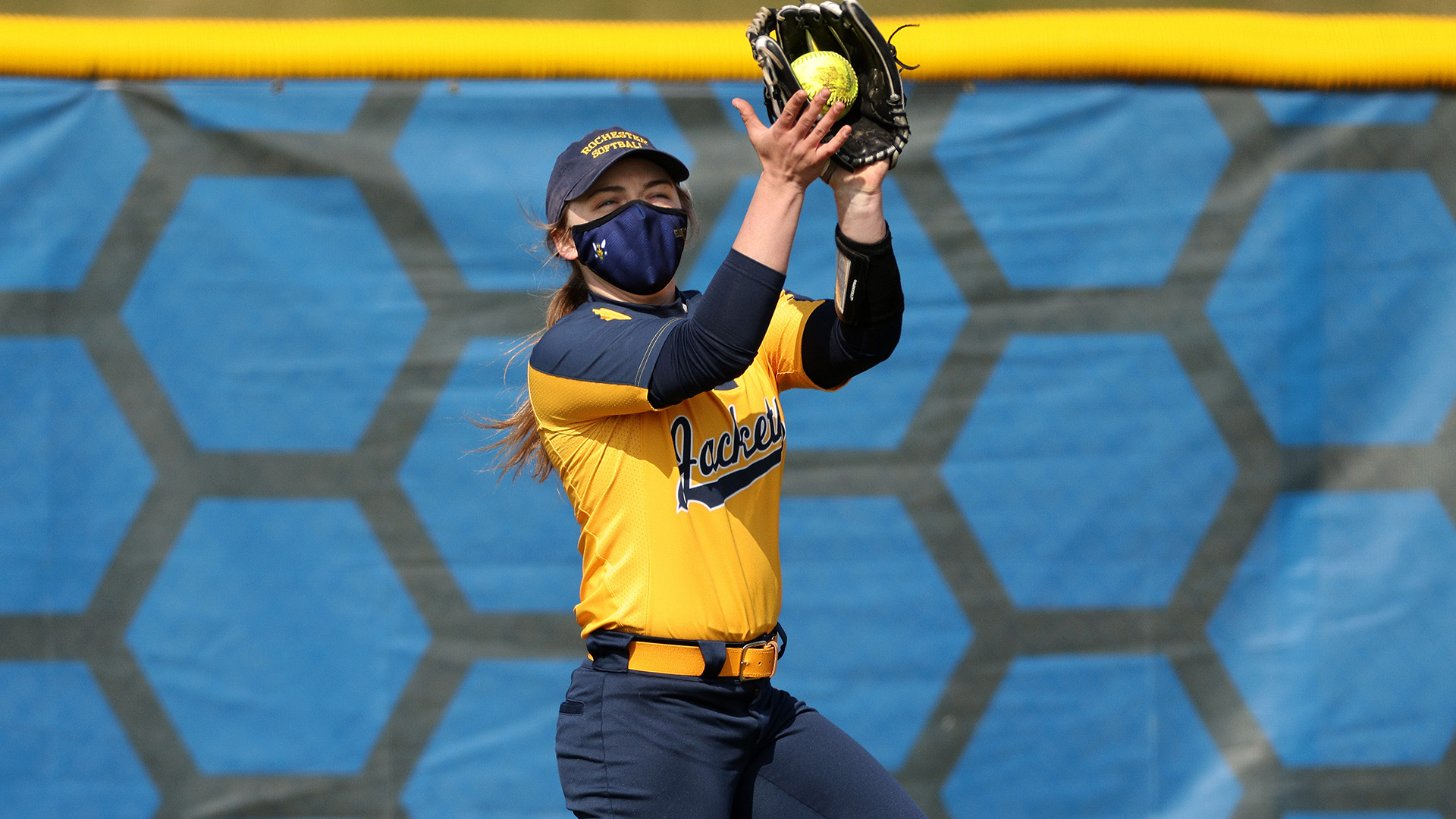 Erin Bevec - Softball - University of Rochester Athletics