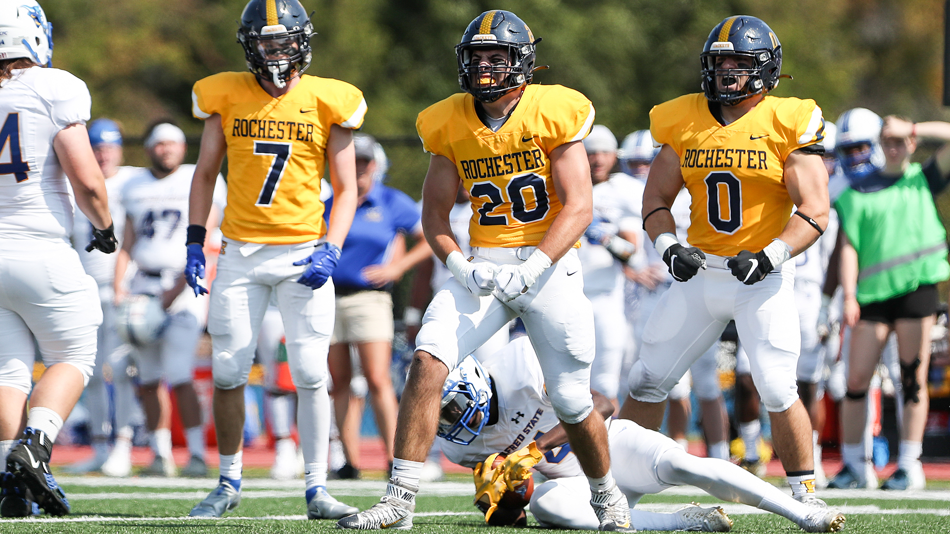 Braydon Bush - Football - University of Rochester Athletics