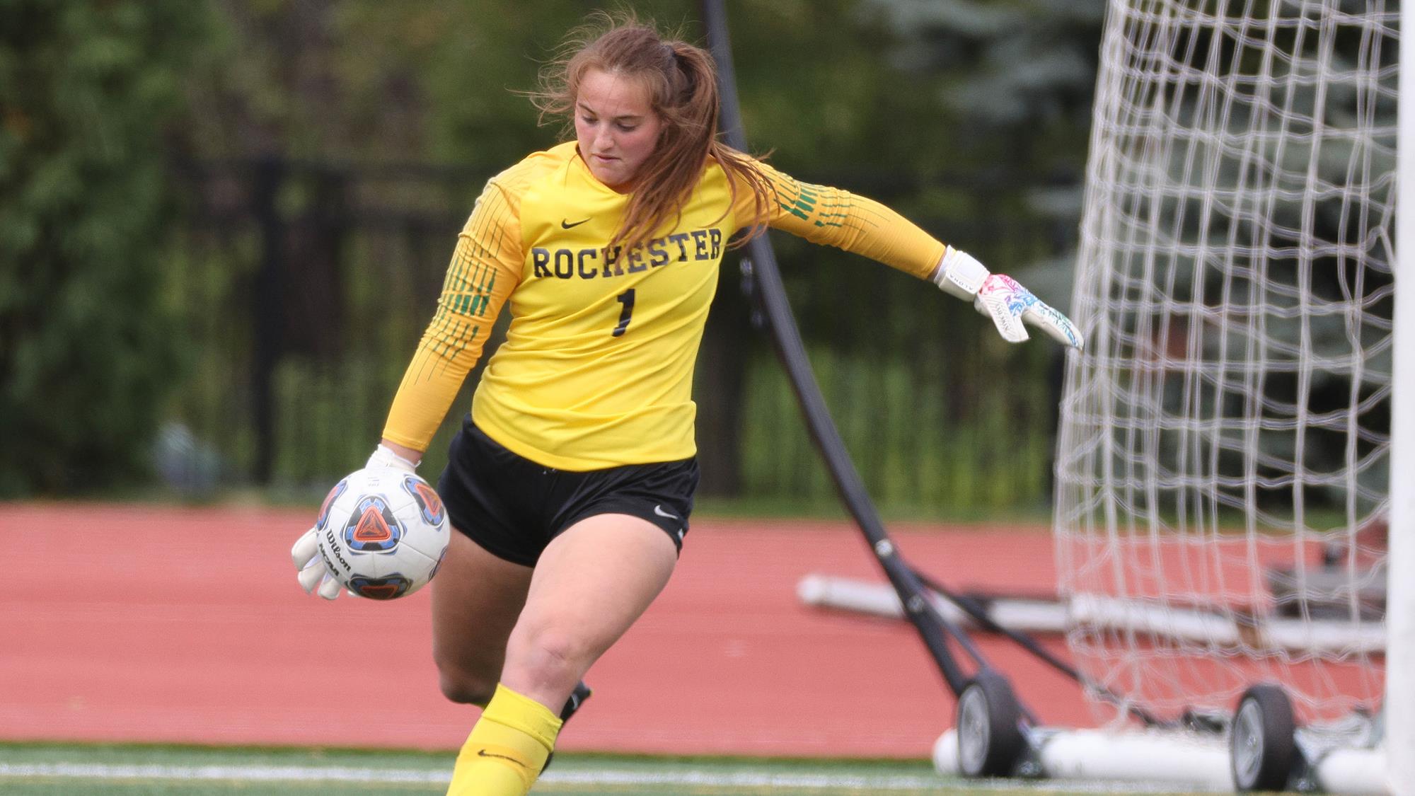 Gabby Sabatier - Women's Soccer - University of Rochester Athletics