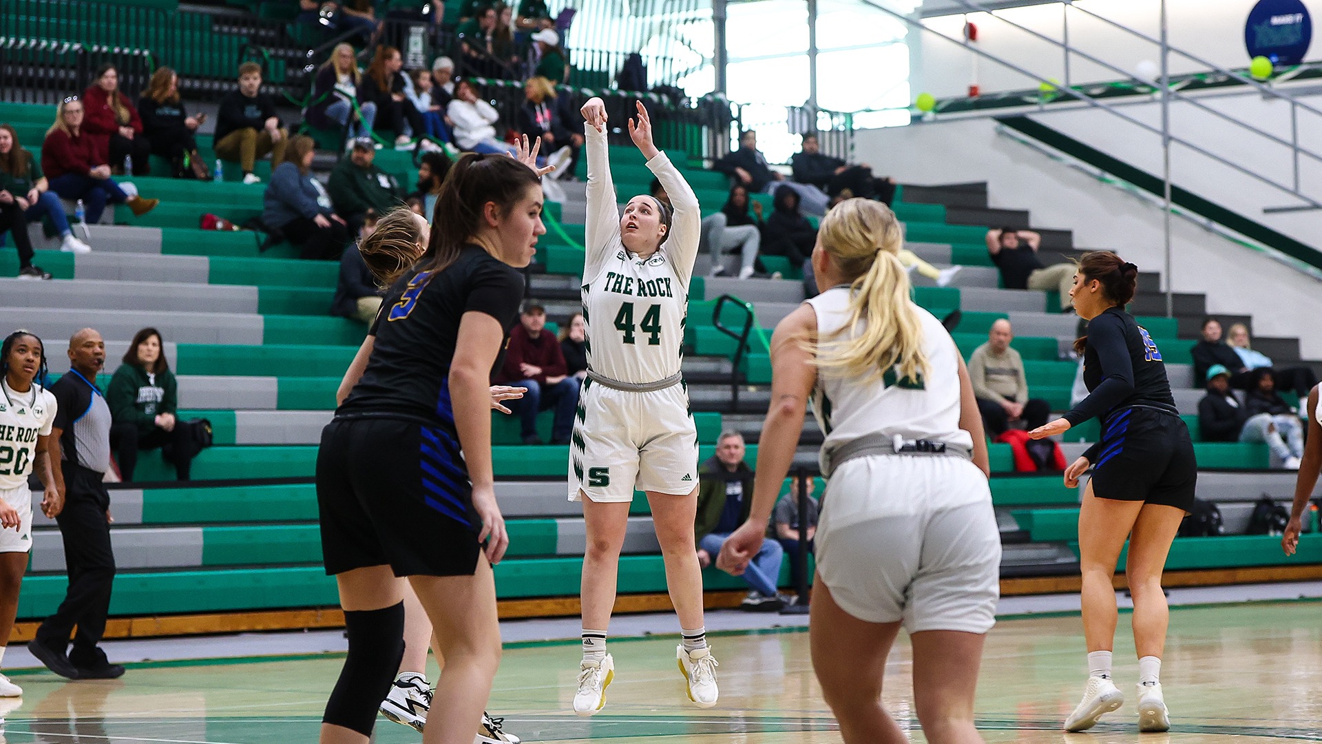 Kelley McKnight - Women's Basketball - Slippery Rock University Athletics