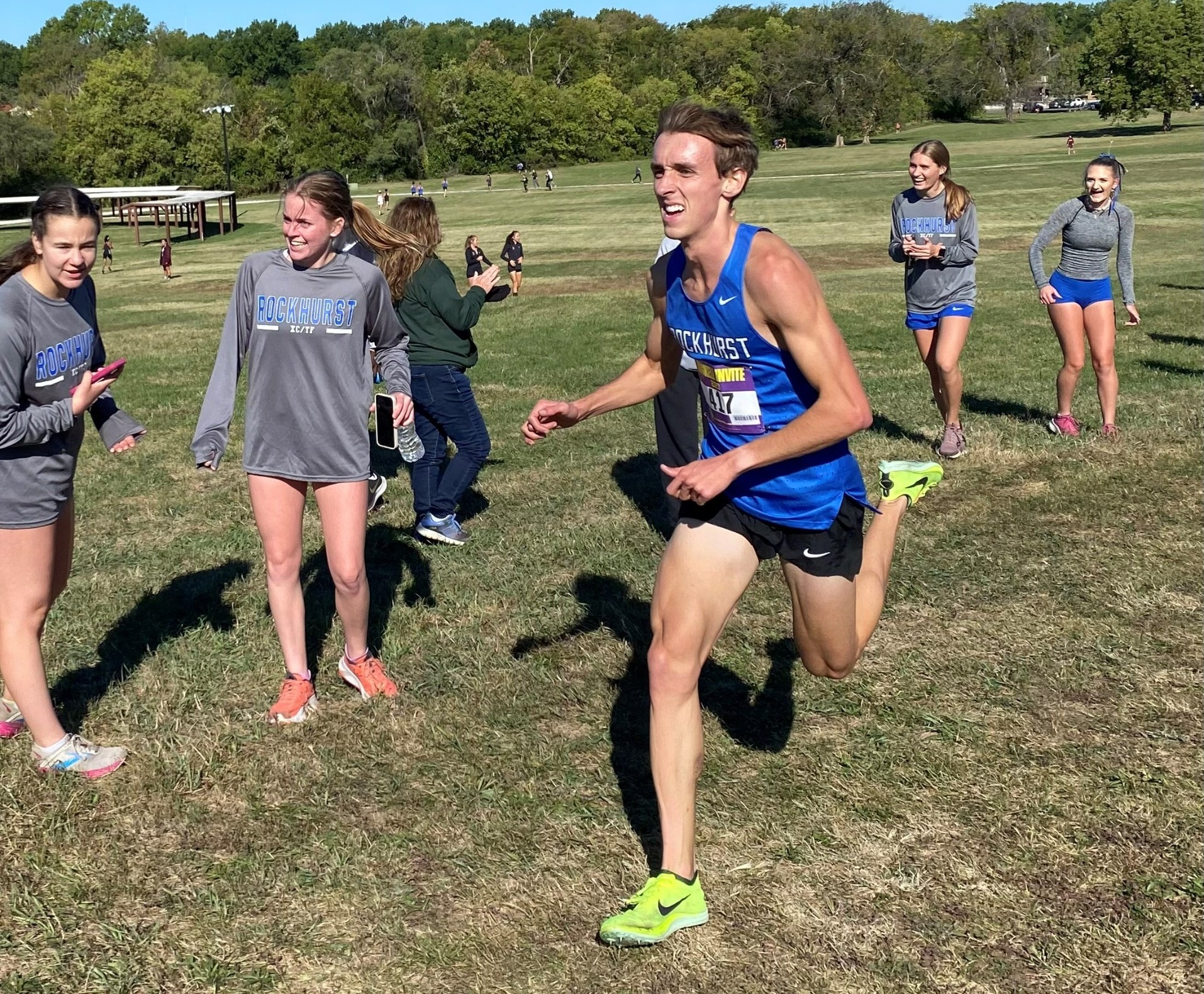 Del Vecchio claims first place at Billy Mills race - Rockhurst ...