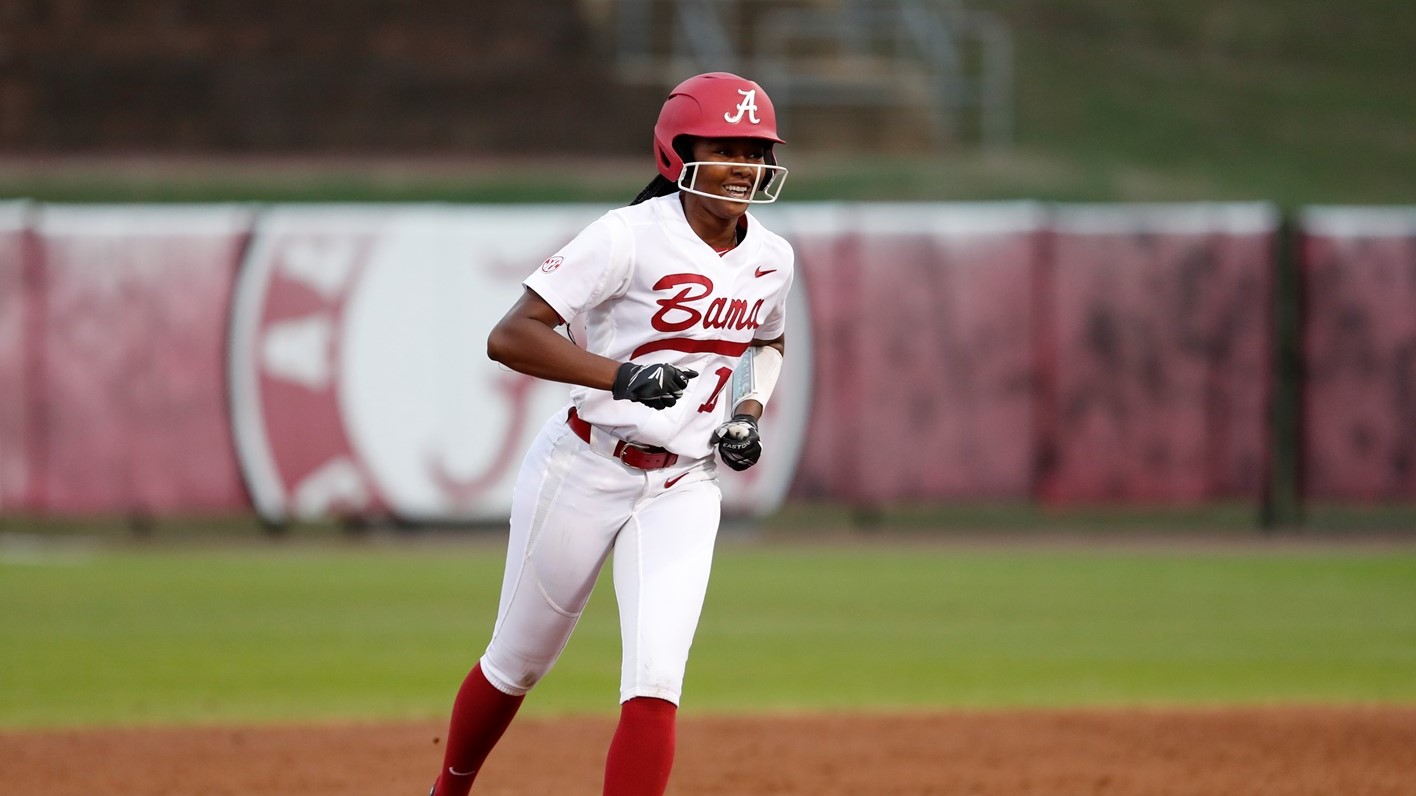 Kayla Davis - Softball - University of Alabama Athletics