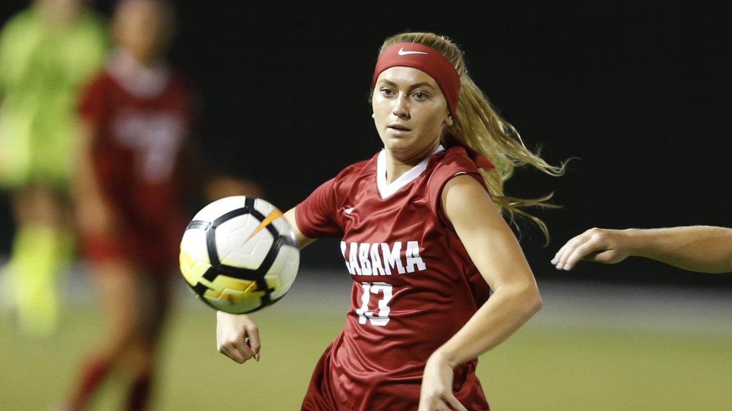 Taylor Hubbard - Soccer - University of Alabama Athletics