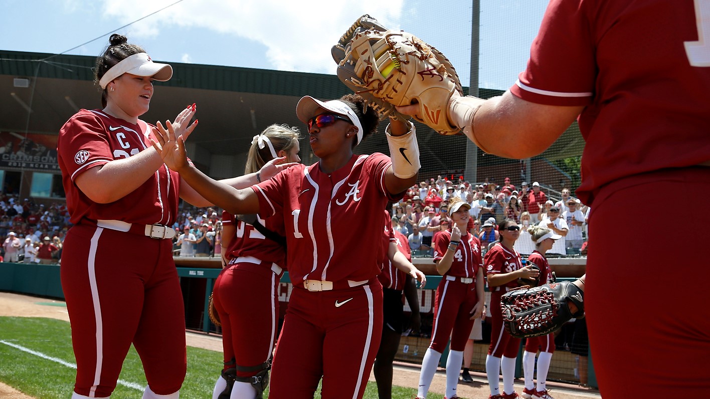 Elissa Brown - Softball - University of Alabama Athletics